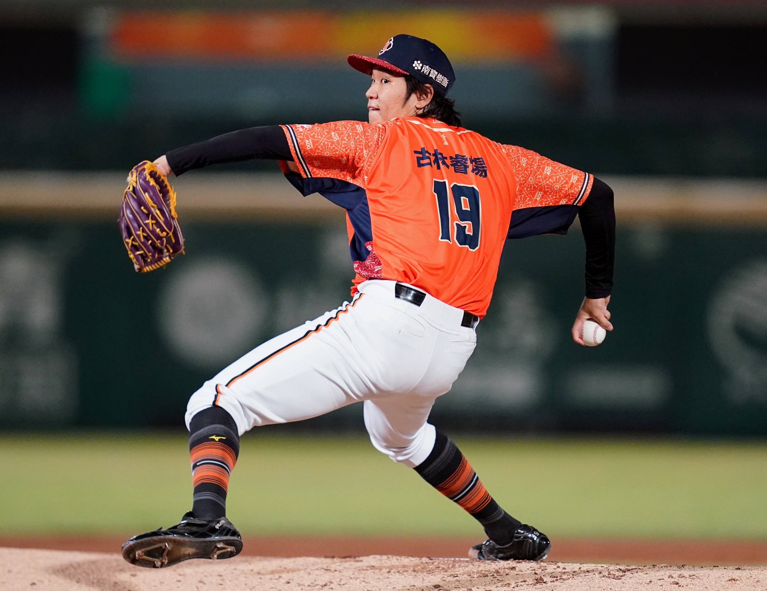 生涯首度季後賽登板就是背水一戰 古林睿煬3局失4分退場 - TSNA體育新聞團隊