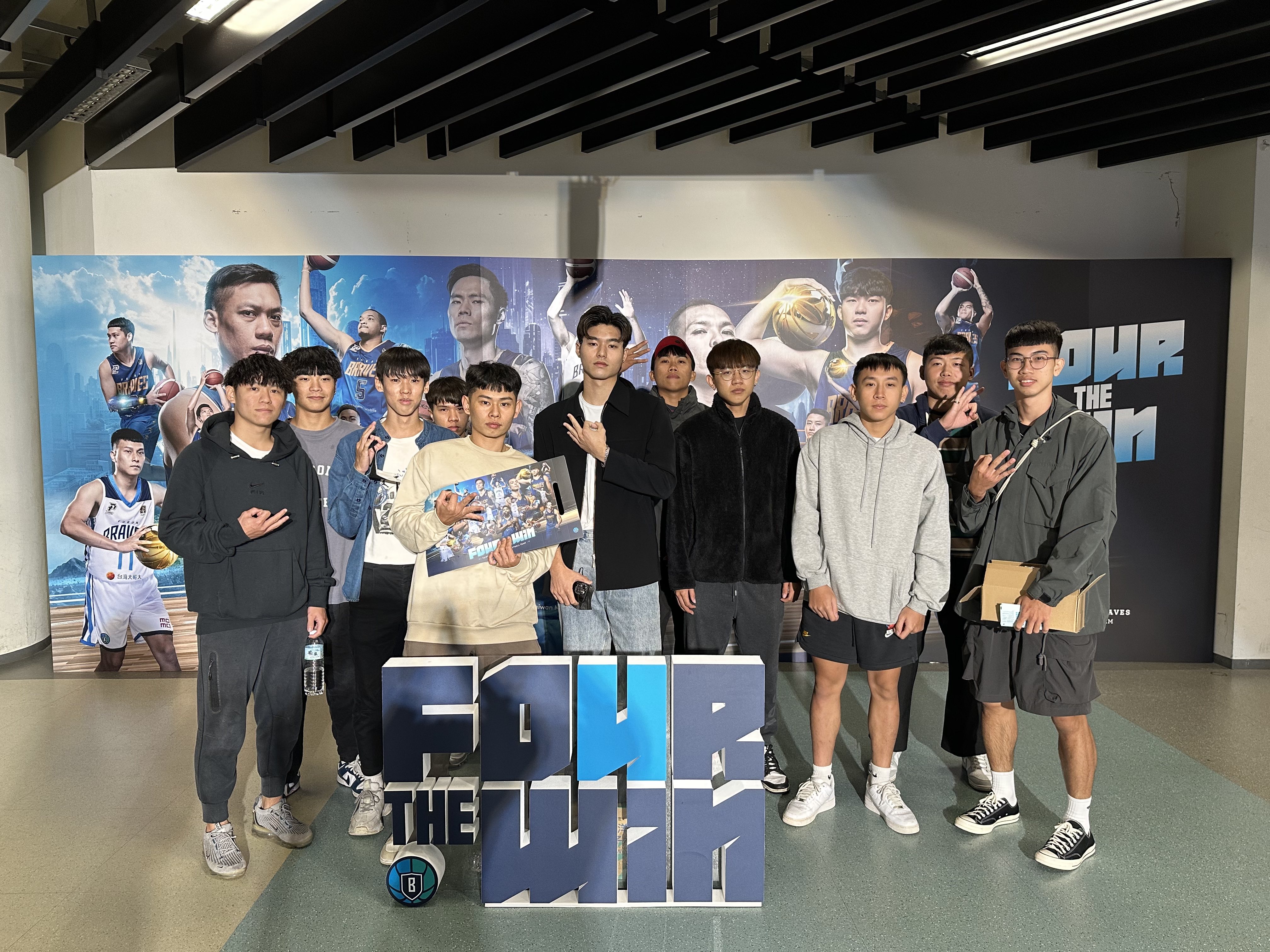 熱血觀戰勇士主場開幕週 僑光行流受激勵 - TSNA體育新聞團隊