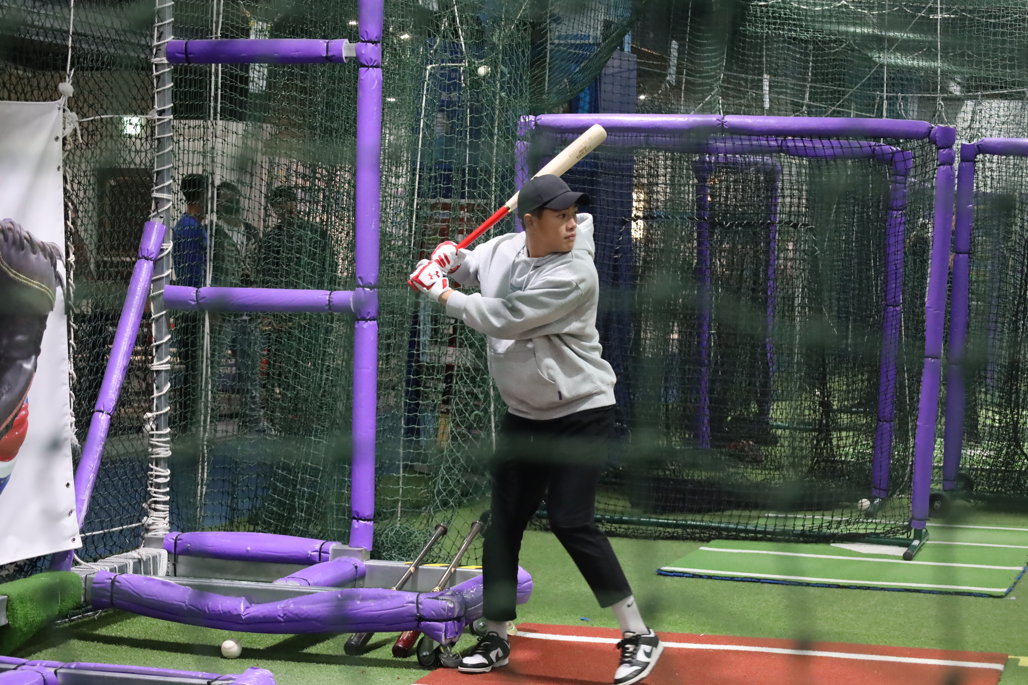 穀保OB賽登板投2局 黃劼希沒想當回投手、明年要打一軍很興奮 - TSNA體育新聞團隊