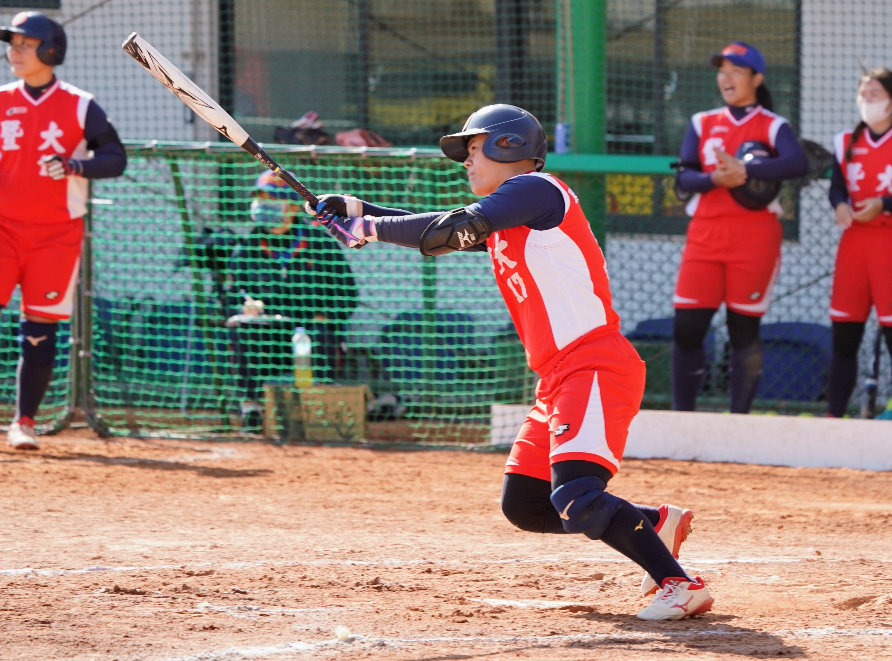 大專女壘》暨南開季10連勝 葉貴萍連4場複數安打 - TSNA體育新聞團隊