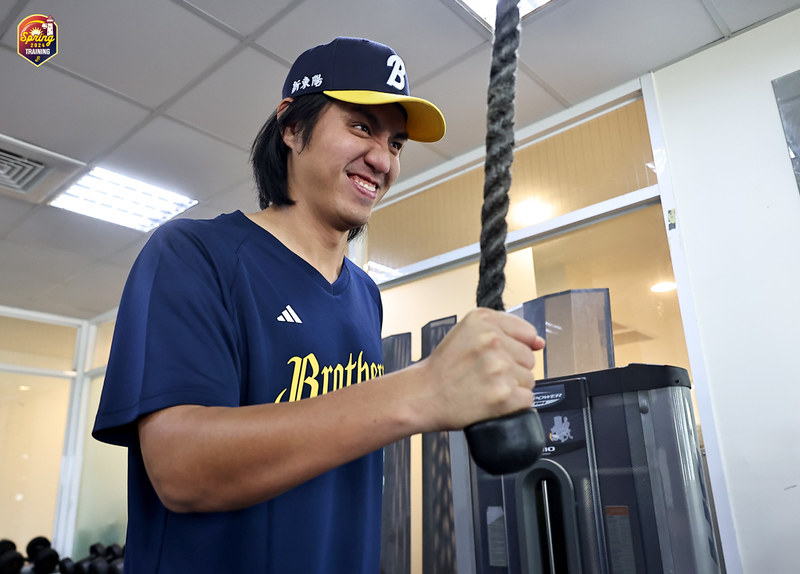 中信開訓》手肘手術復健中 鄭浩均期待歸隊均速150公里以上 - TSNA體育新聞團隊