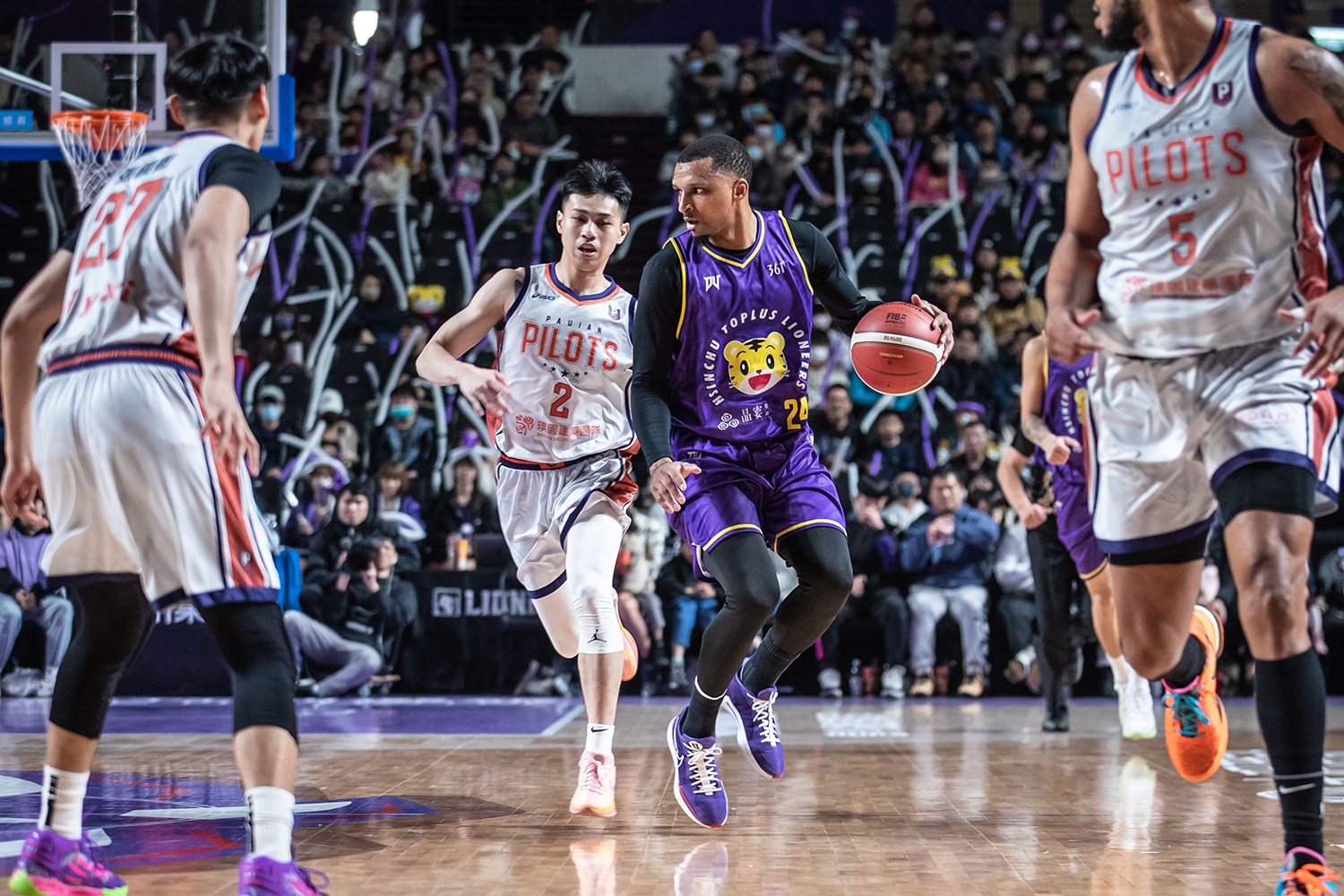 PLG》艾夫伯超派鐵拳！ 遭禁賽1場、罰款2.5萬 - TSNA體育新聞團隊