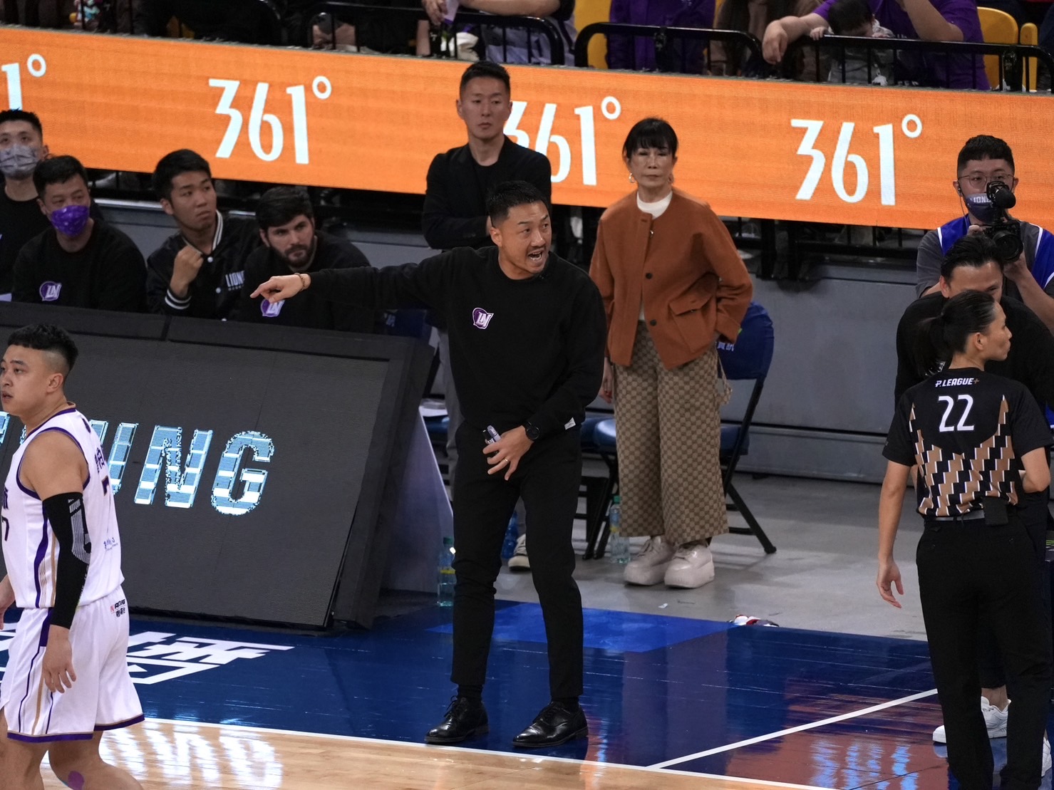 PLG》連被吹2次技術犯規 林冠綸被驅逐出場 - TSNA體育新聞團隊