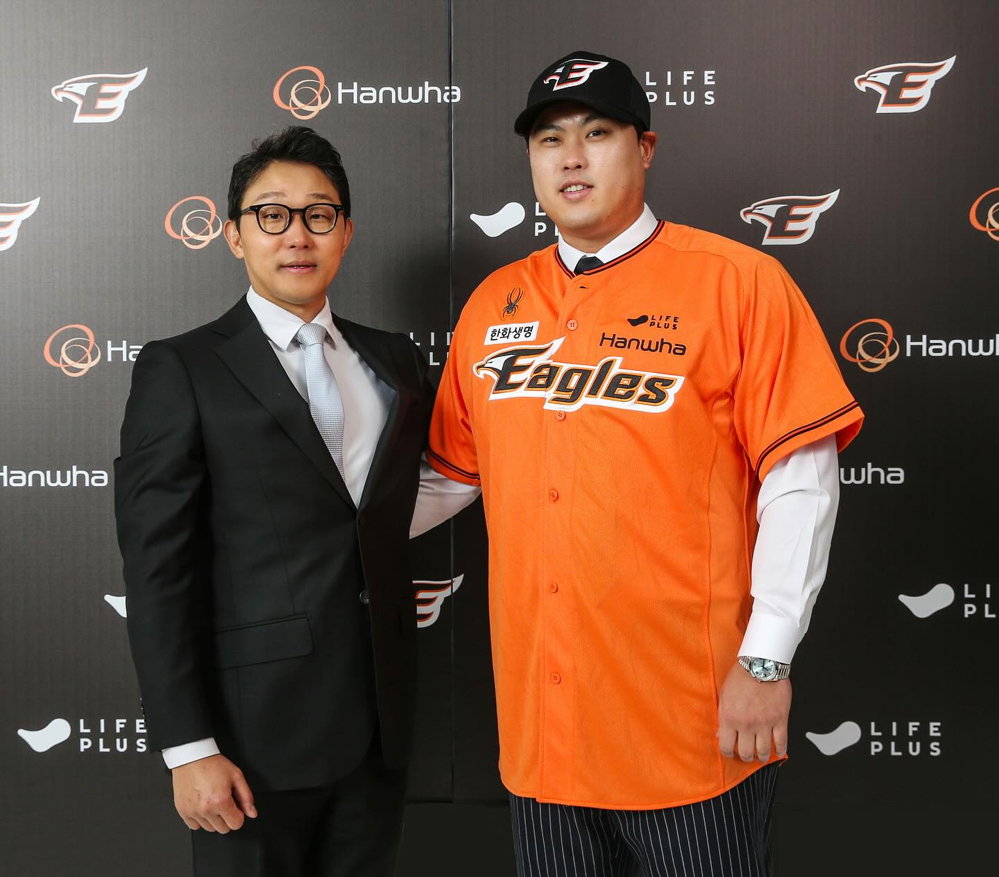 韓職》柳賢振8年4億史上最大約重回韓華鷹投到44歲 藍鳥發文對他說感謝 - TSNA體育新聞團隊