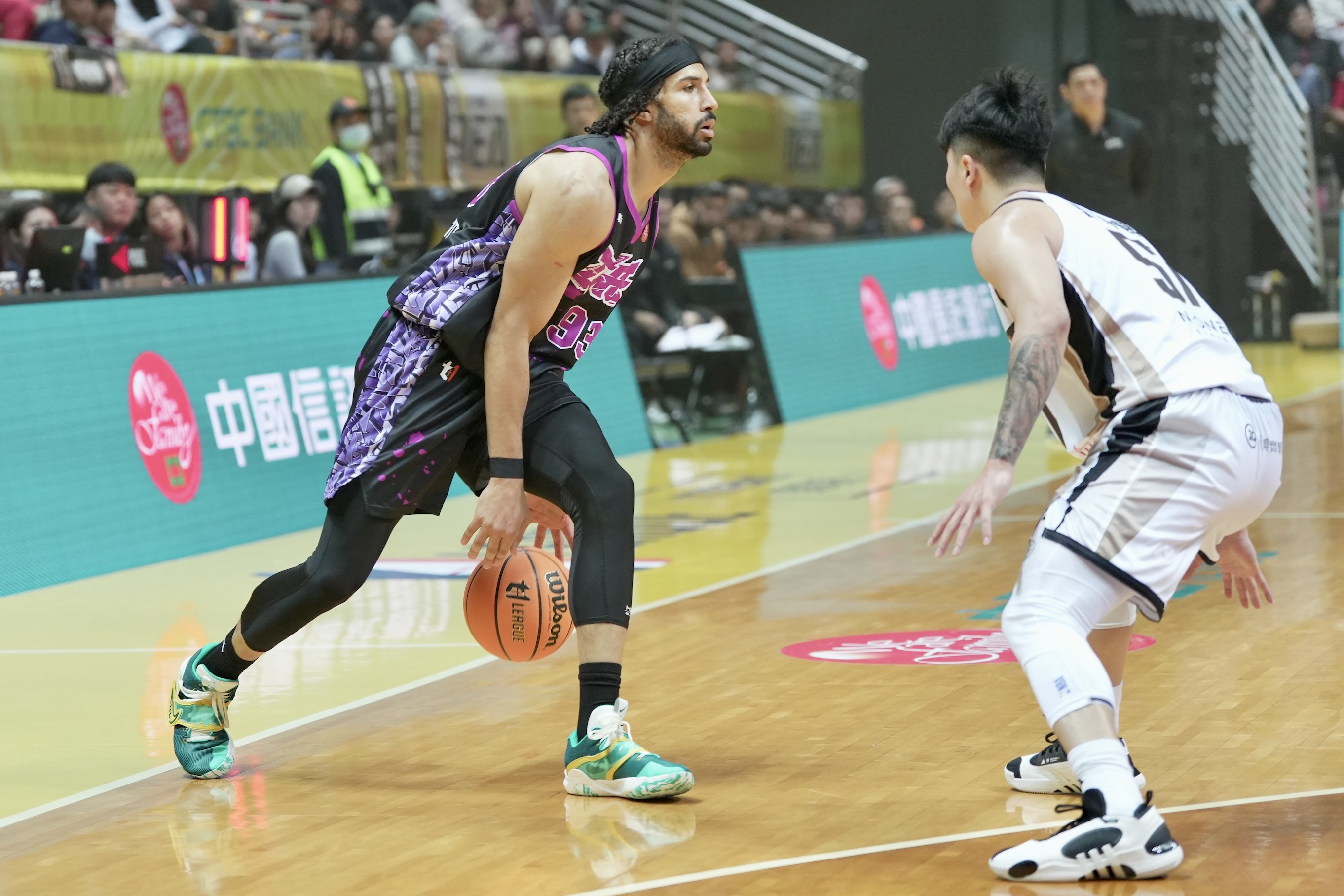 T1》特攻新洋將柯丹21分險勝戰神 林秉聖20分、陳文宏19分 - TSNA體育新聞團隊