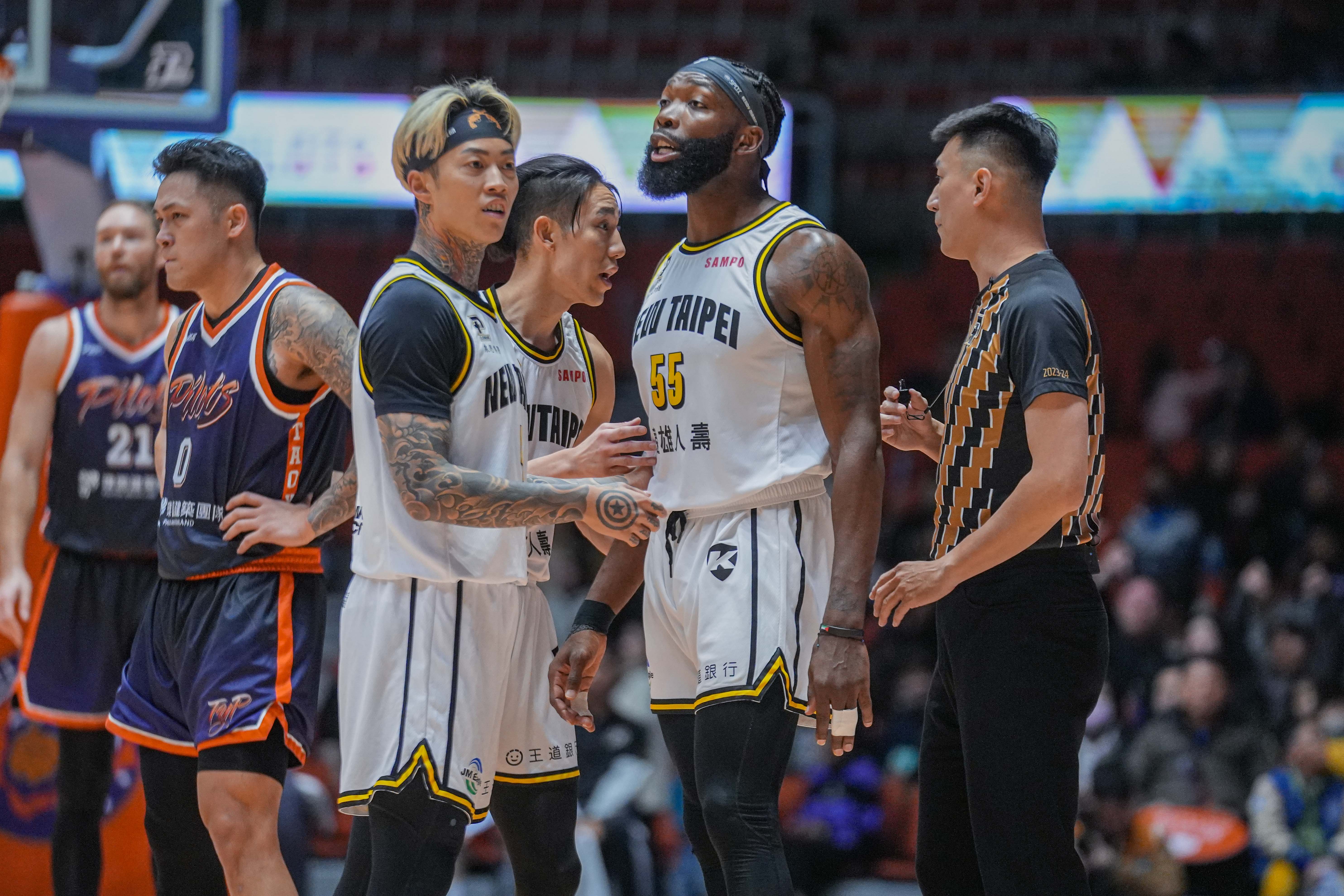 PLG》曼尼高比中指 遭聯盟罰1.5萬、禁賽1場 - TSNA體育新聞團隊