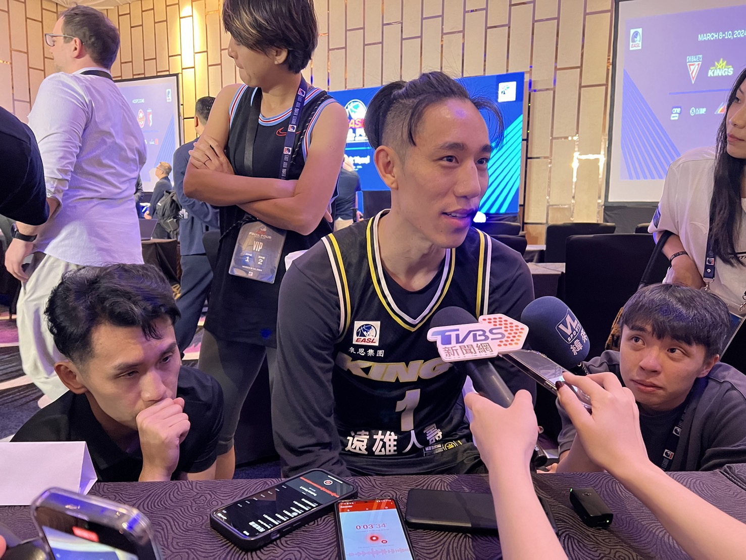 東超4強》國王要克服傷兵問題 沒100萬美元獎金也要拚 - TSNA體育新聞團隊