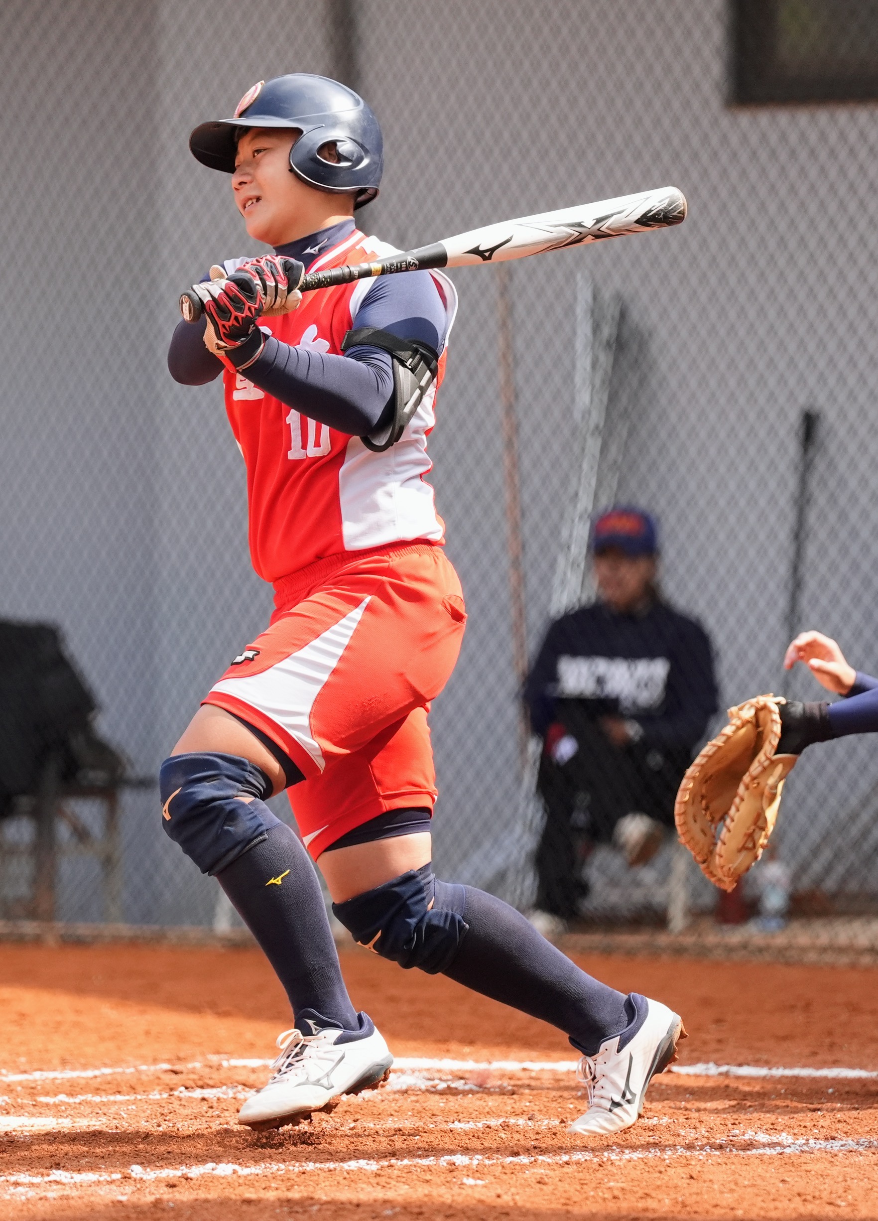 大專女壘》打擊戰逆轉勝臺體 暨大17連勝 - TSNA體育新聞團隊