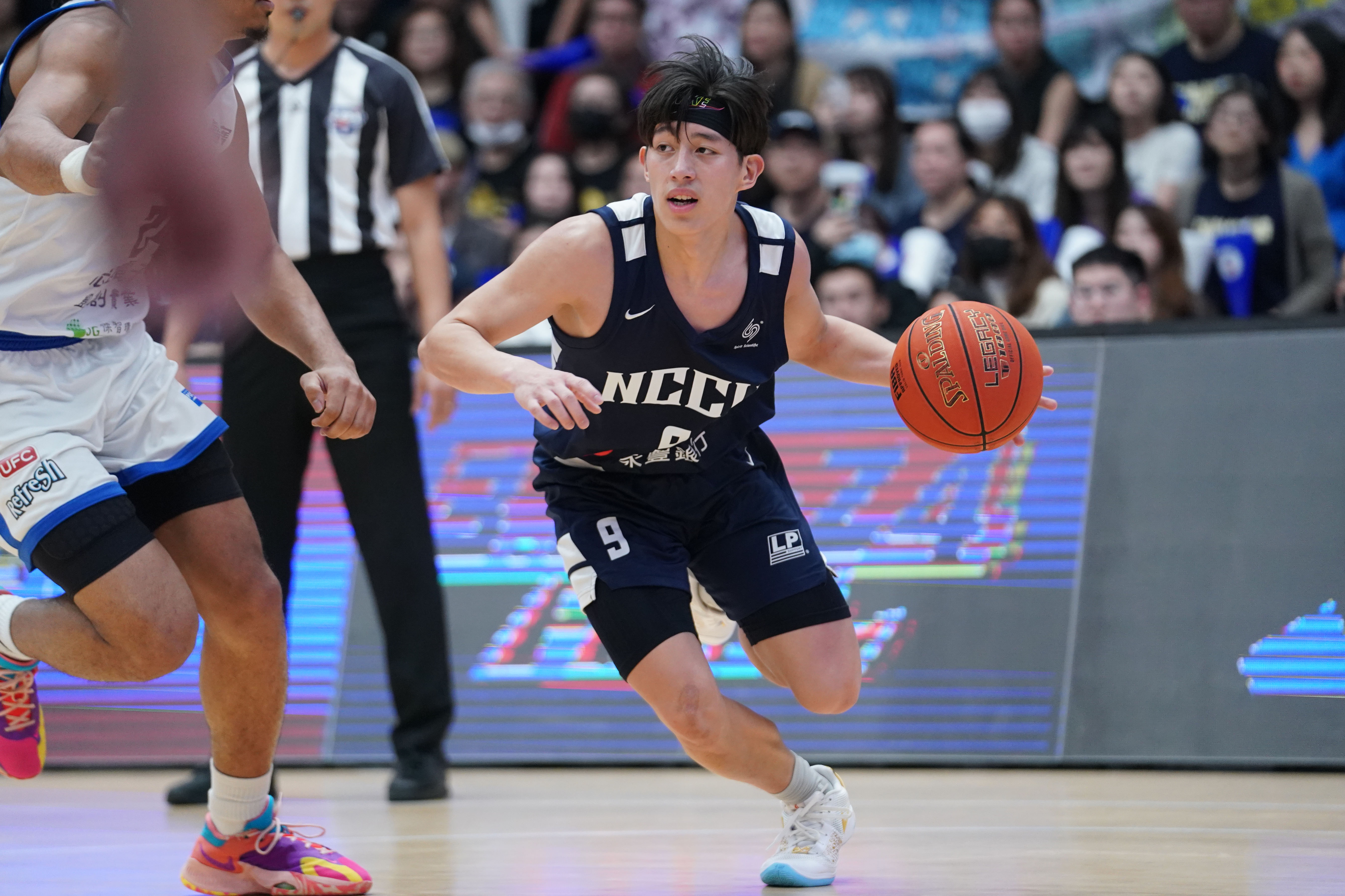 UBA》衛冕軍被虎科嚇出冷汗 政大4分險勝闖冠軍戰 - TSNA體育新聞團隊