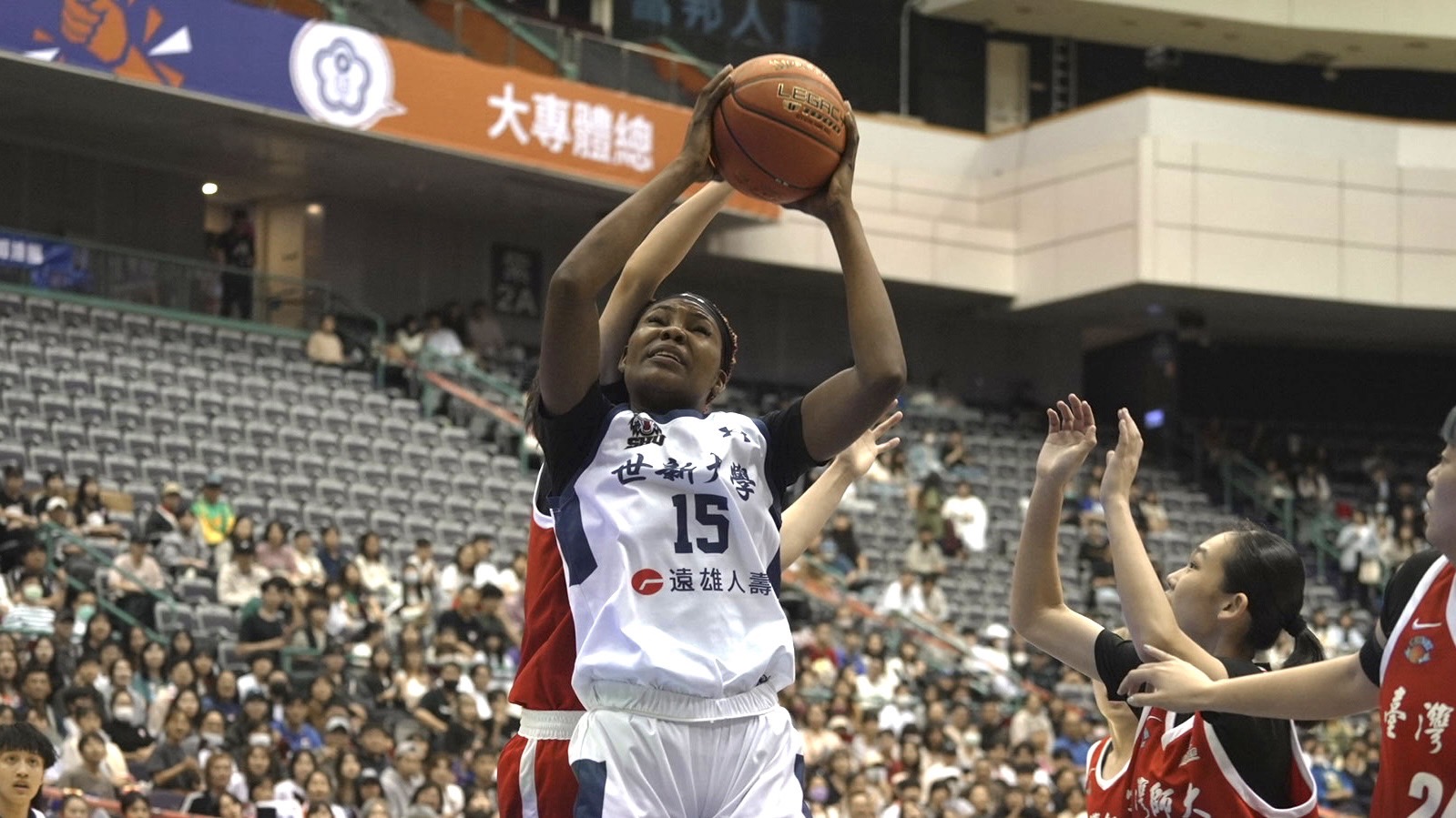 UBA》吉芙超猛32分27籃板 世新女籃全勝封后達5連霸 - TSNA體育新聞團隊