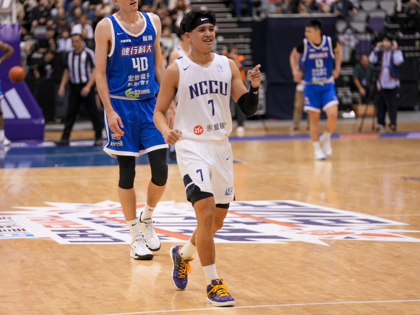 UBA》見證MVP！游艾喆超大家族 組50人加油團到小巨蛋應援 - TSNA體育新聞團隊