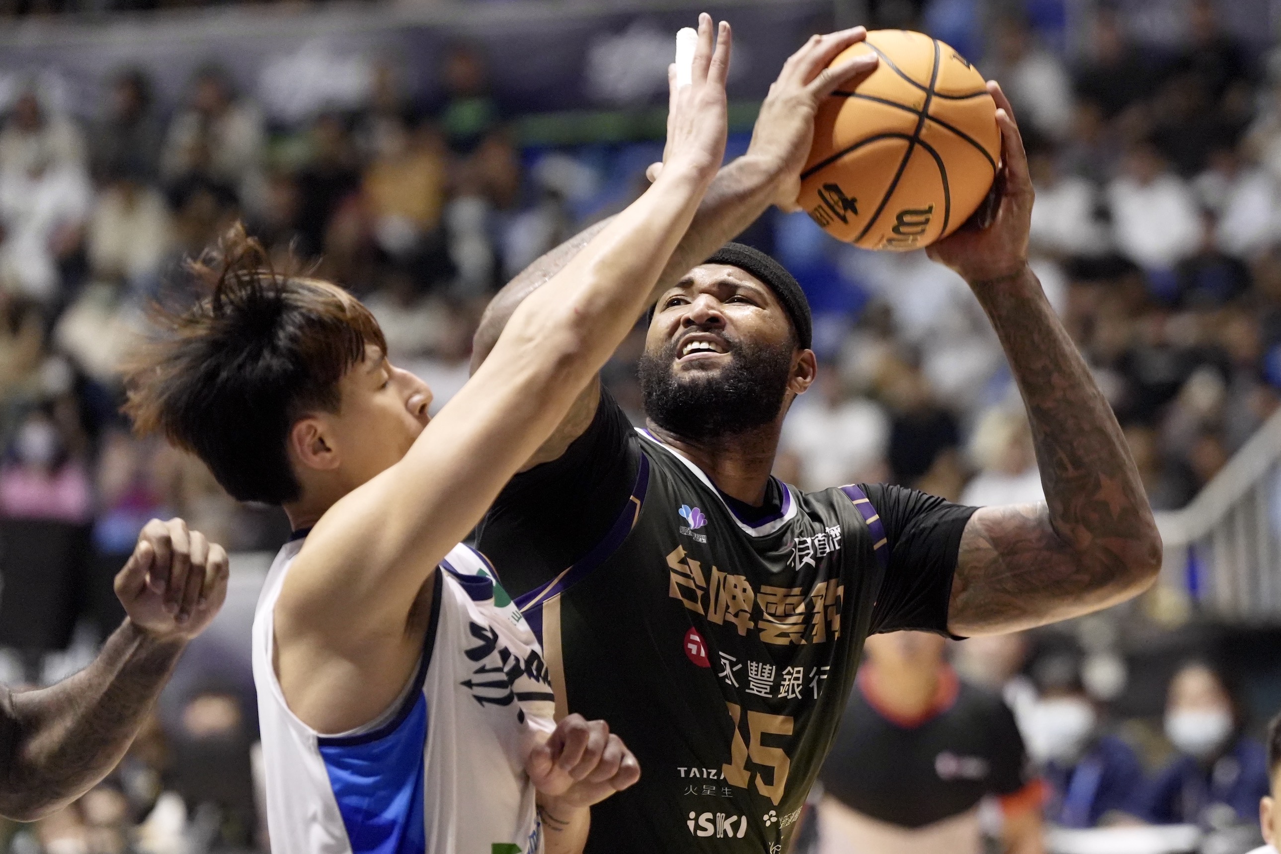 T1》卡森斯37分18籃板 雲豹延長賽2分險勝海神 直落三晉級總冠軍戰 - TSNA體育新聞團隊