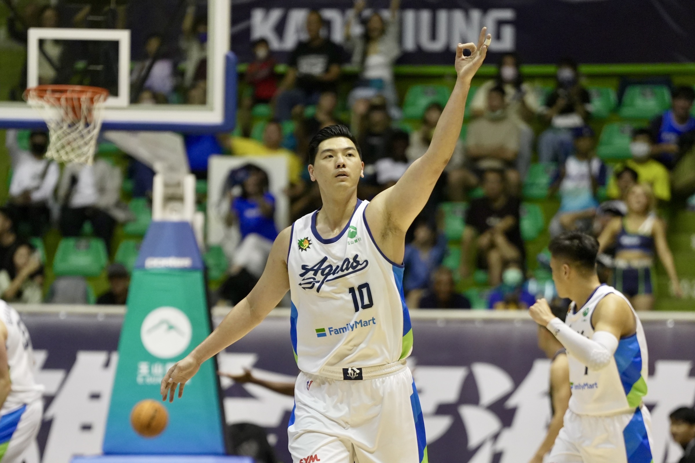 T1》胡瓏貿：腰還沒痊癒，這季失利不是失敗，下季捲土重來 - TSNA體育新聞團隊