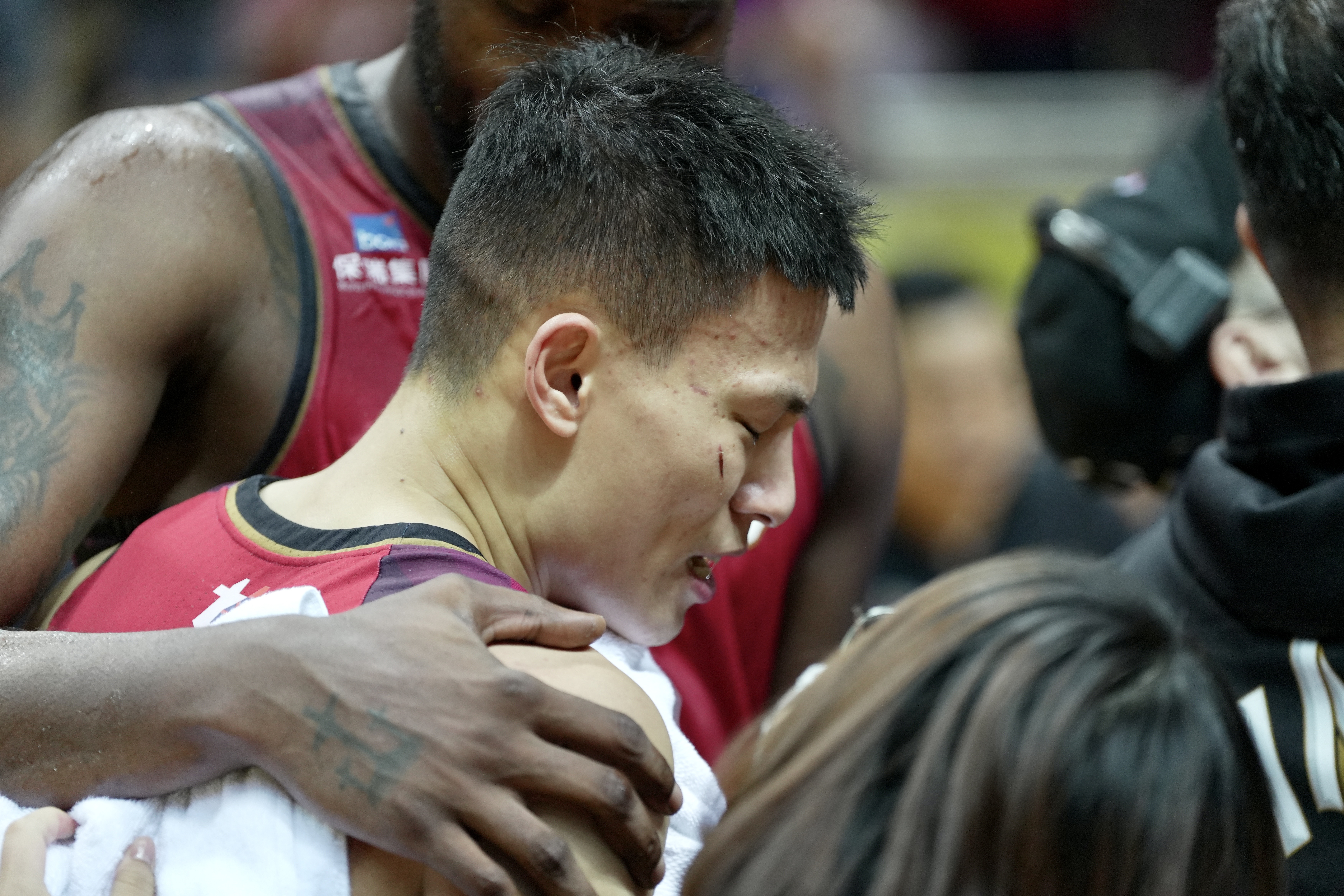 T1季後賽》林秉聖賽前發高燒 戰死球場也可以 - TSNA體育新聞團隊