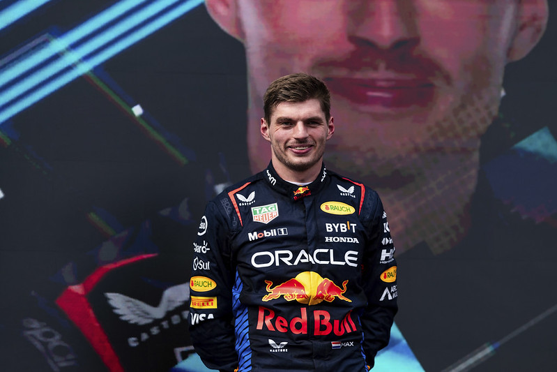 F1》「好心卻挨罰」 Verstappen：失去對Russell的尊敬 - TSNA體育新聞團隊