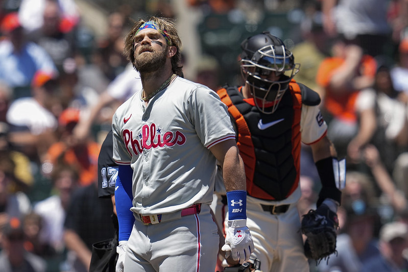 MLB》(影)連續近身球惹毛Harper 7年前同天對巨人也板凳清空 - TSNA體育新聞團隊