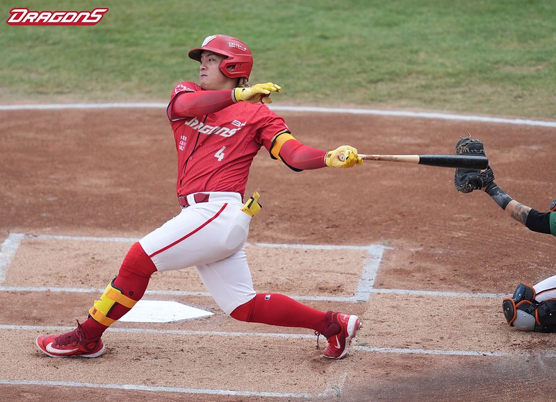 中職》吉力吉撈鞏冠雙轟潘威倫 富邦連勝送猛獅M8 - TSNA體育新聞團隊