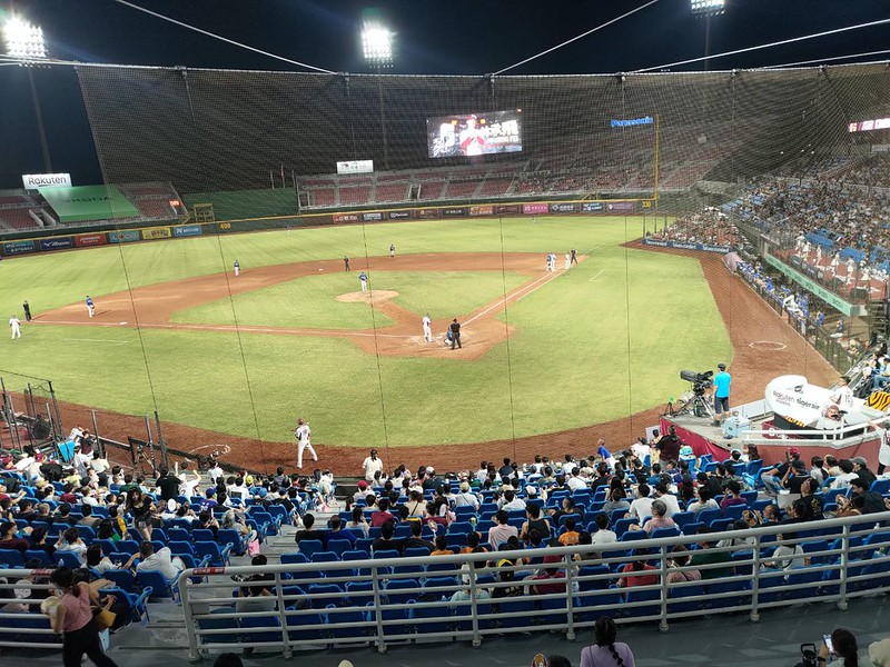 樂天桃猿》樂天集團日開紅盤 桃園本季新高1萬801人 - TSNA體育新聞團隊