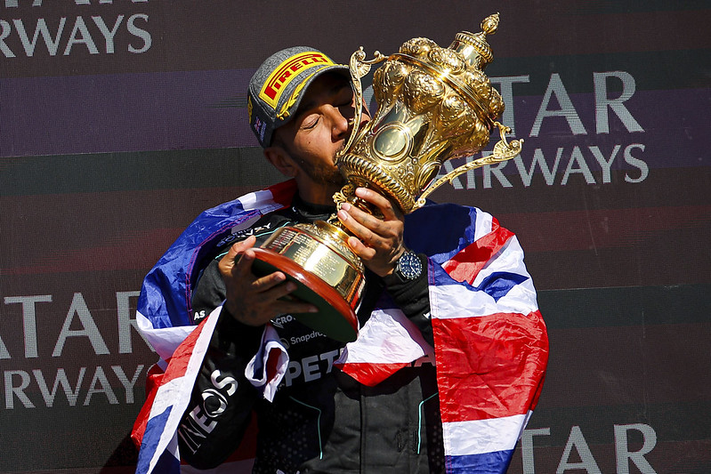 F1》Russell車子少1.5公斤失格 Hamilton比利時遞補奪冠 - TSNA體育新聞團隊