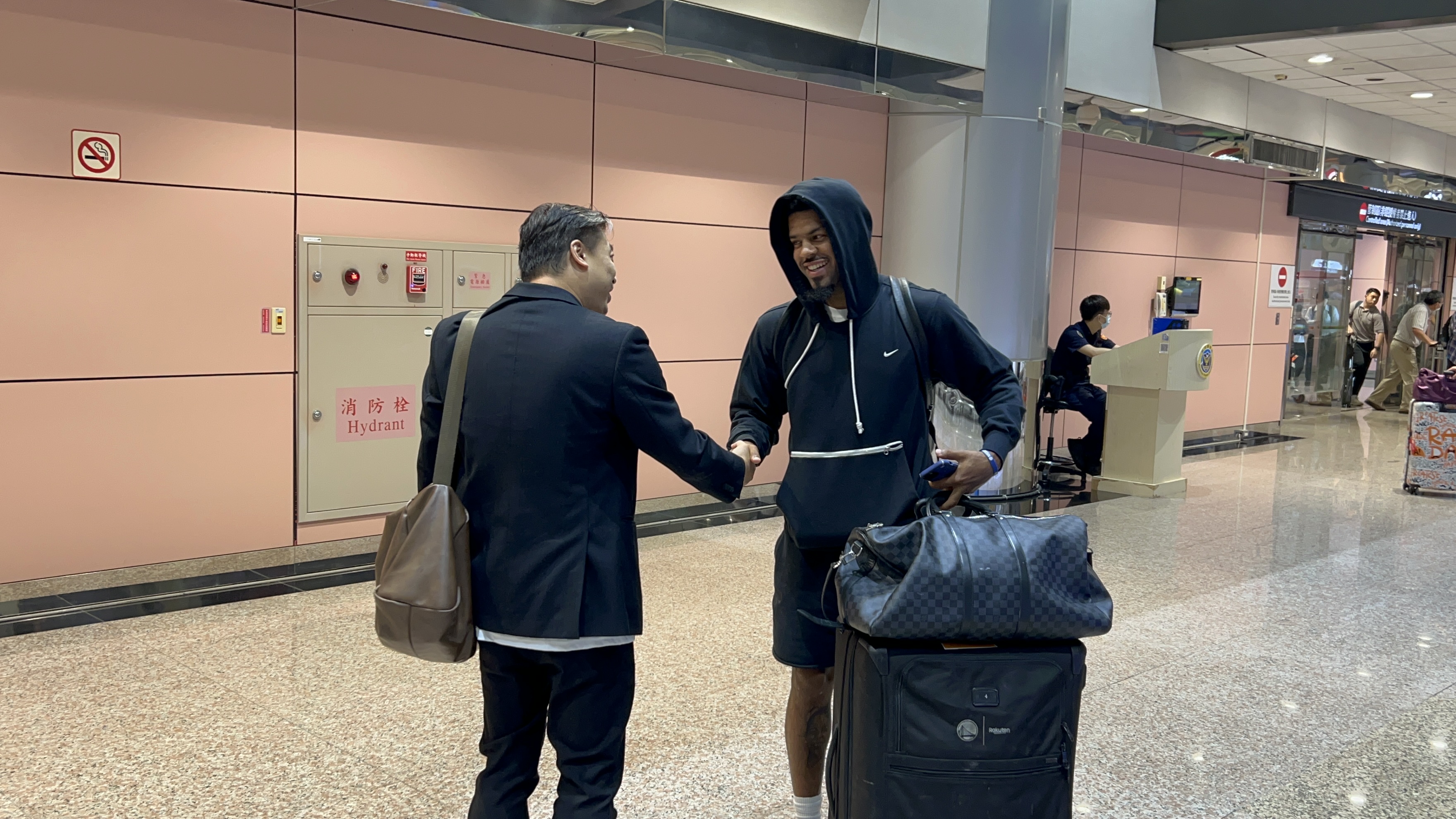 TAT》庫克也抵台 NBA 3巨頭只差霍華德 - TSNA體育新聞團隊