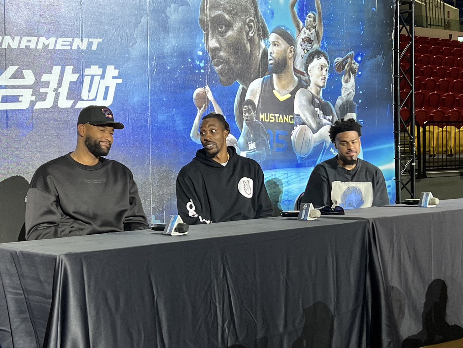 TAT》NBA 3大球星抵台！ 霍華德、卡森斯與庫克同場 - TSNA體育新聞團隊