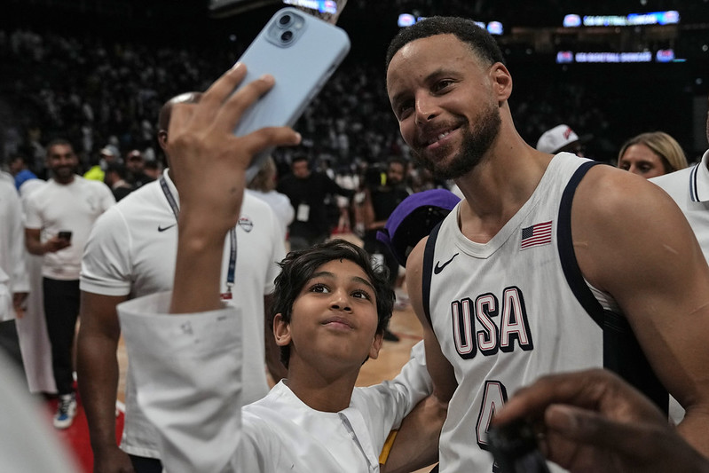 NBA》Curry與勇士續約1年20億 效力至2027年 - TSNA體育新聞團隊