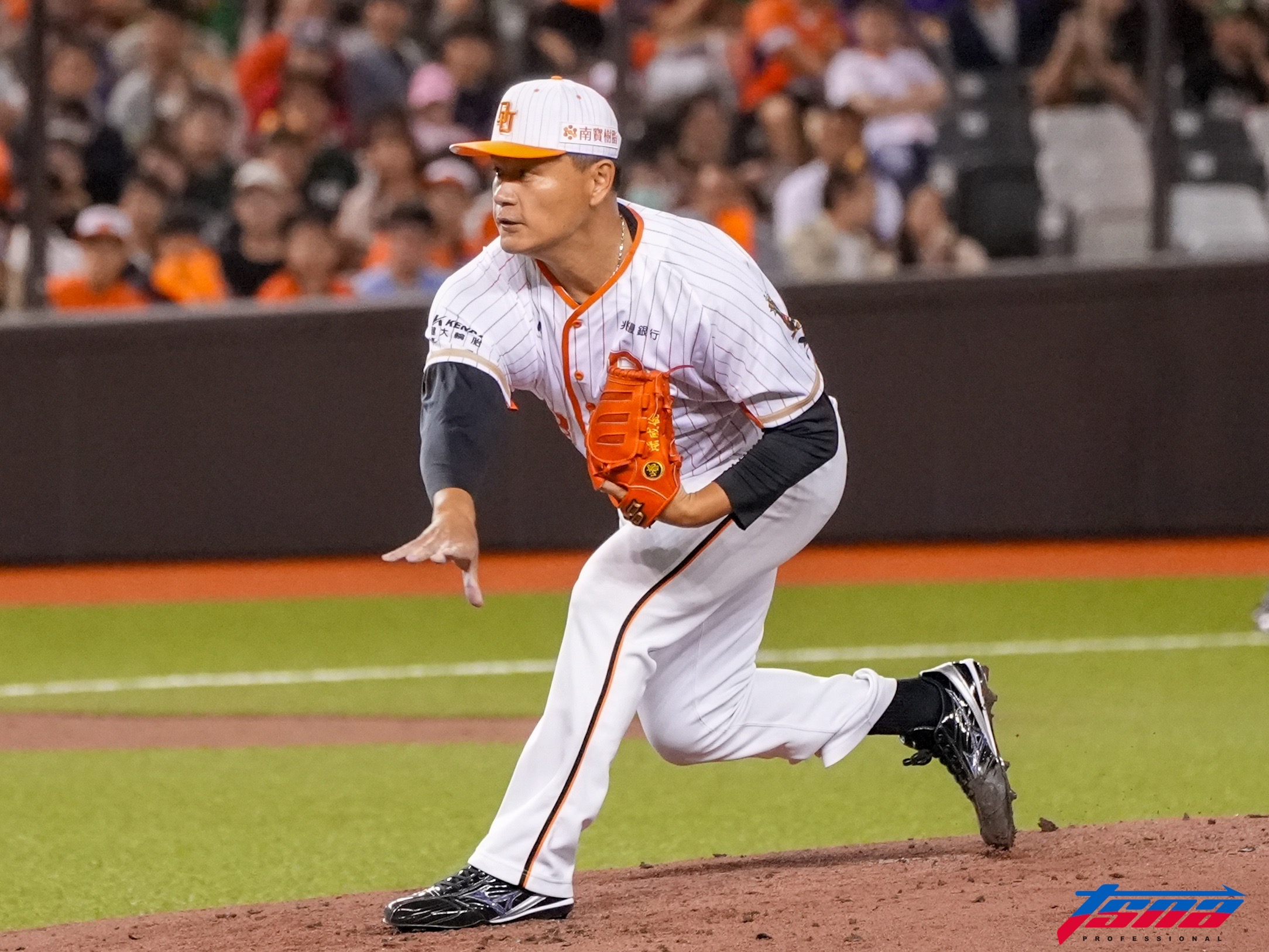 中職》潘威倫看後勁19連勝 個人連勝難言「拚紀錄」 - TSNA體育新聞團隊