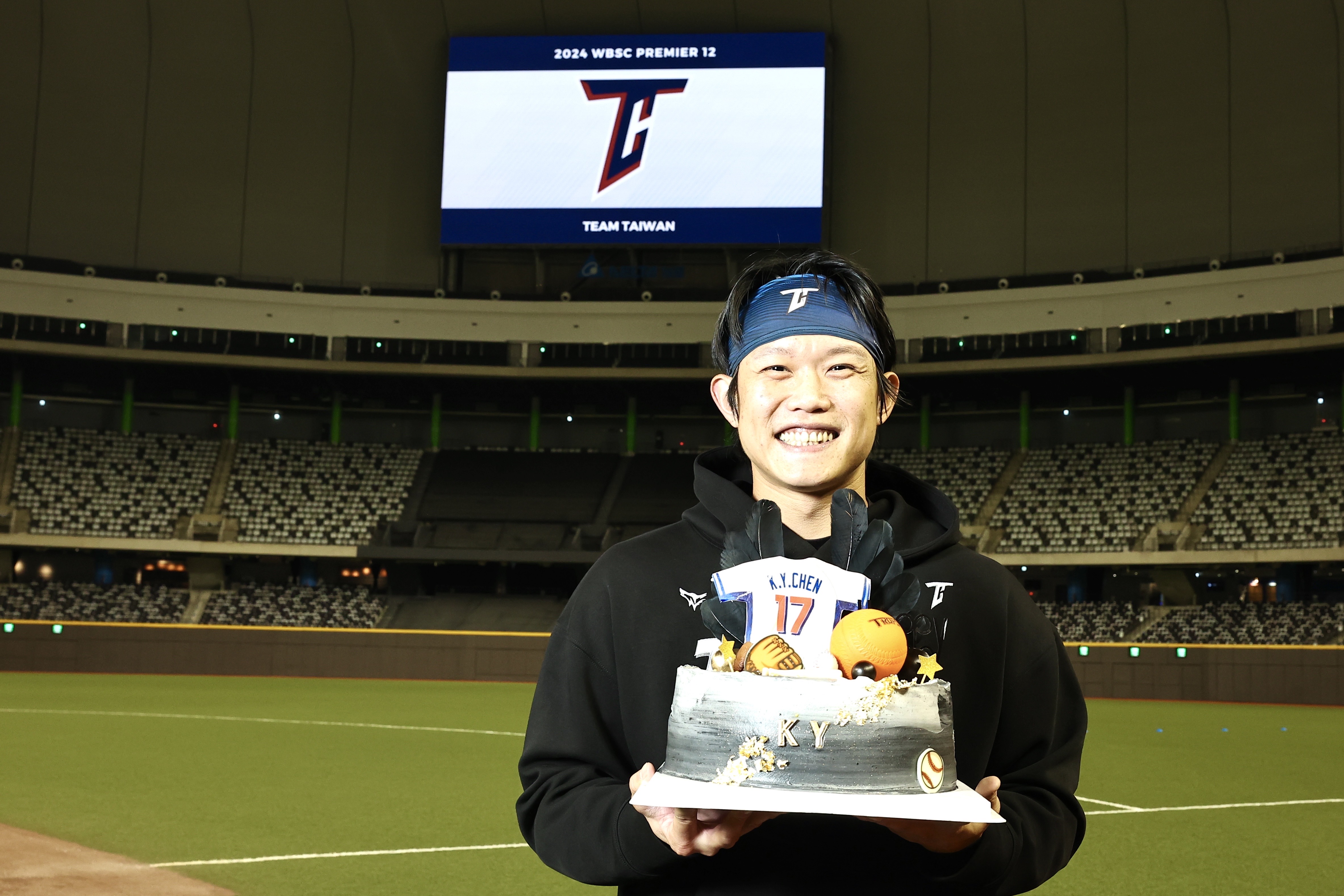 12強賽》中華隊唯一3朝元老過34歲生日 陳冠宇想跟中繼隊友學習 - TSNA體育新聞團隊