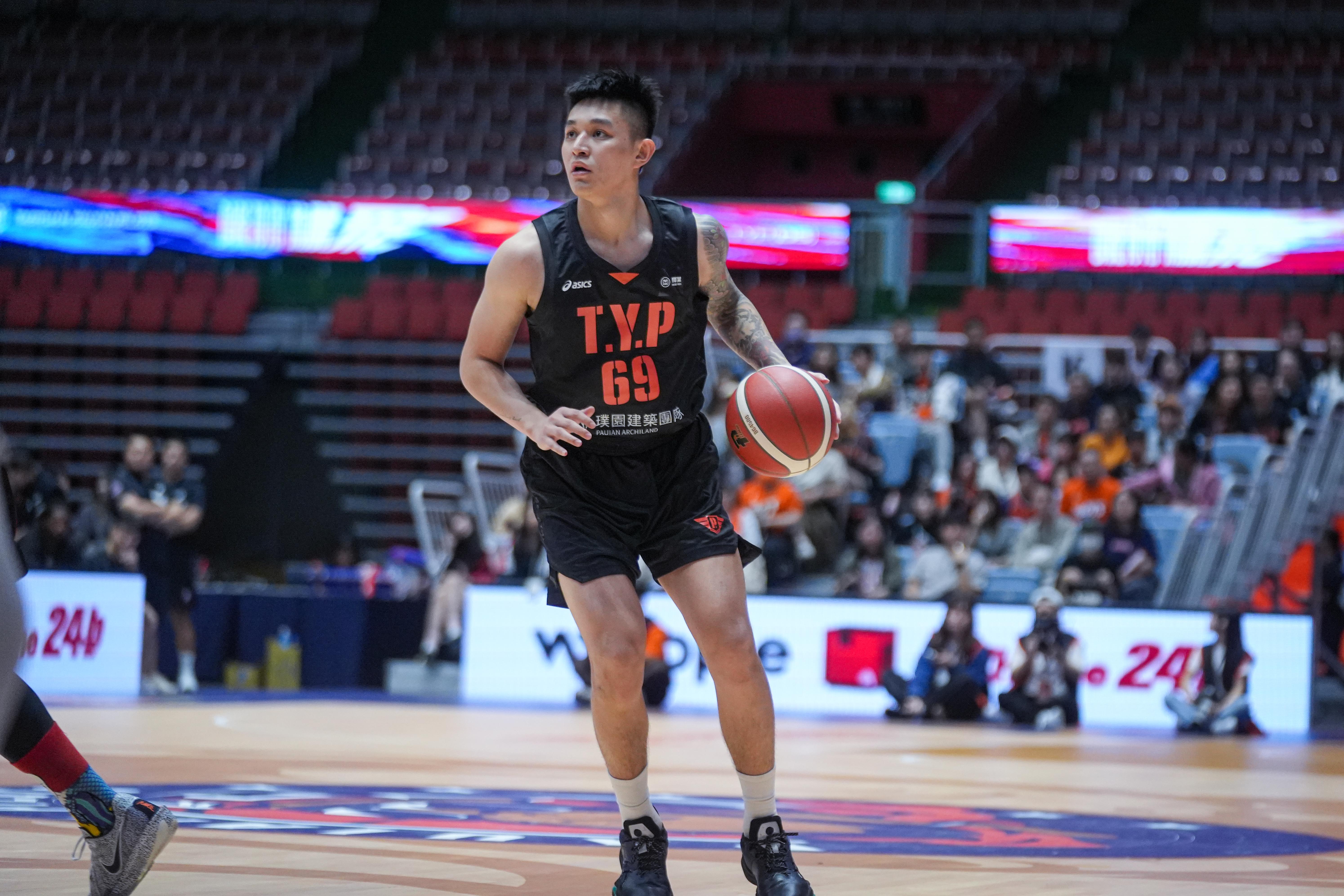 PLG》年度MVP有壓力 盧峻翔與圖奇教練1對1訓練 - TSNA體育新聞團隊