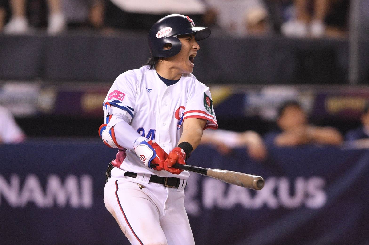 12強賽》大秀美技全場球迷沸騰！陳傑憲：真的雞皮疙瘩 - TSNA體育新聞團隊