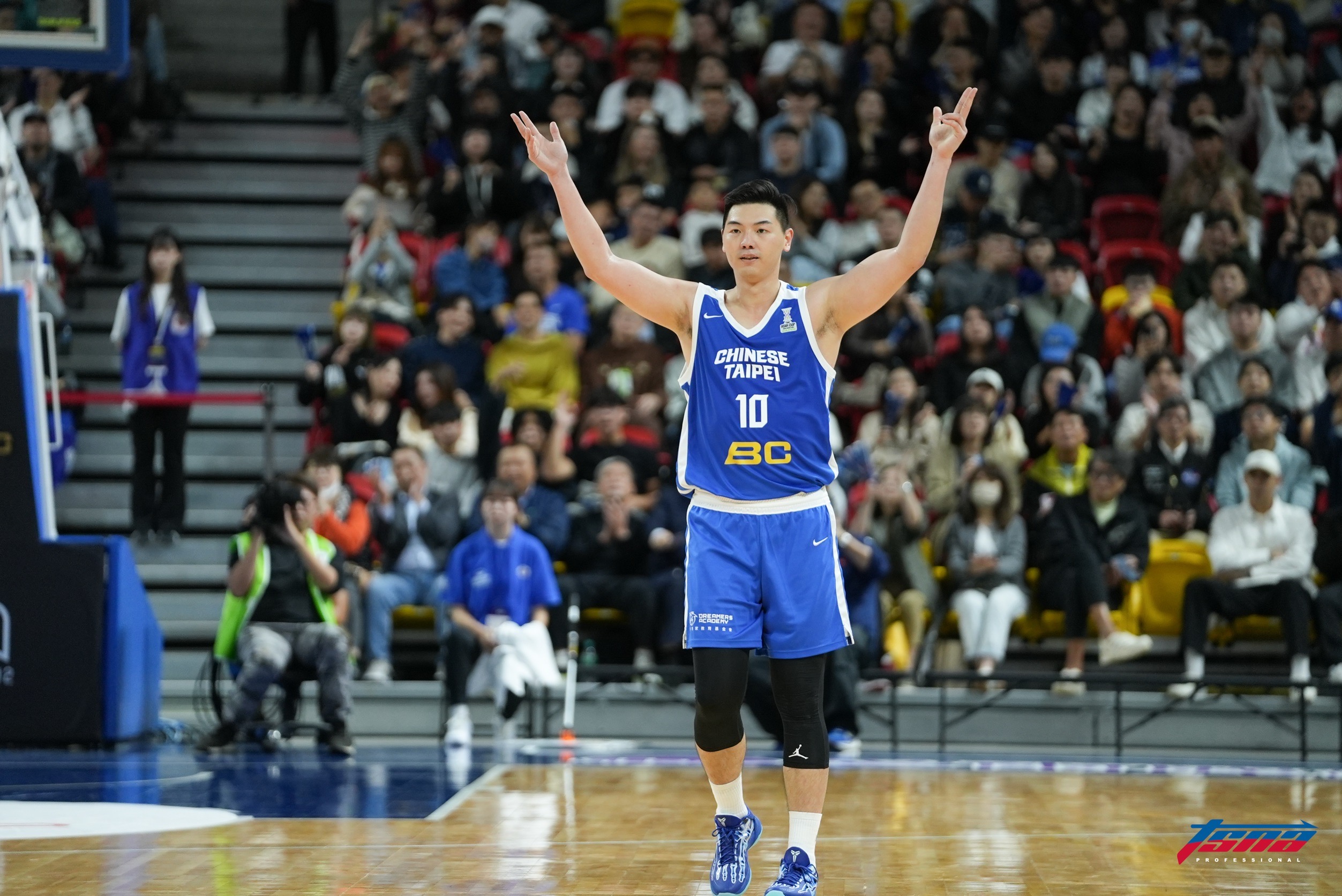 亞洲盃資格賽》中華男籃捍衛主場！ 30分之差戰勝香港 - TSNA體育新聞團隊