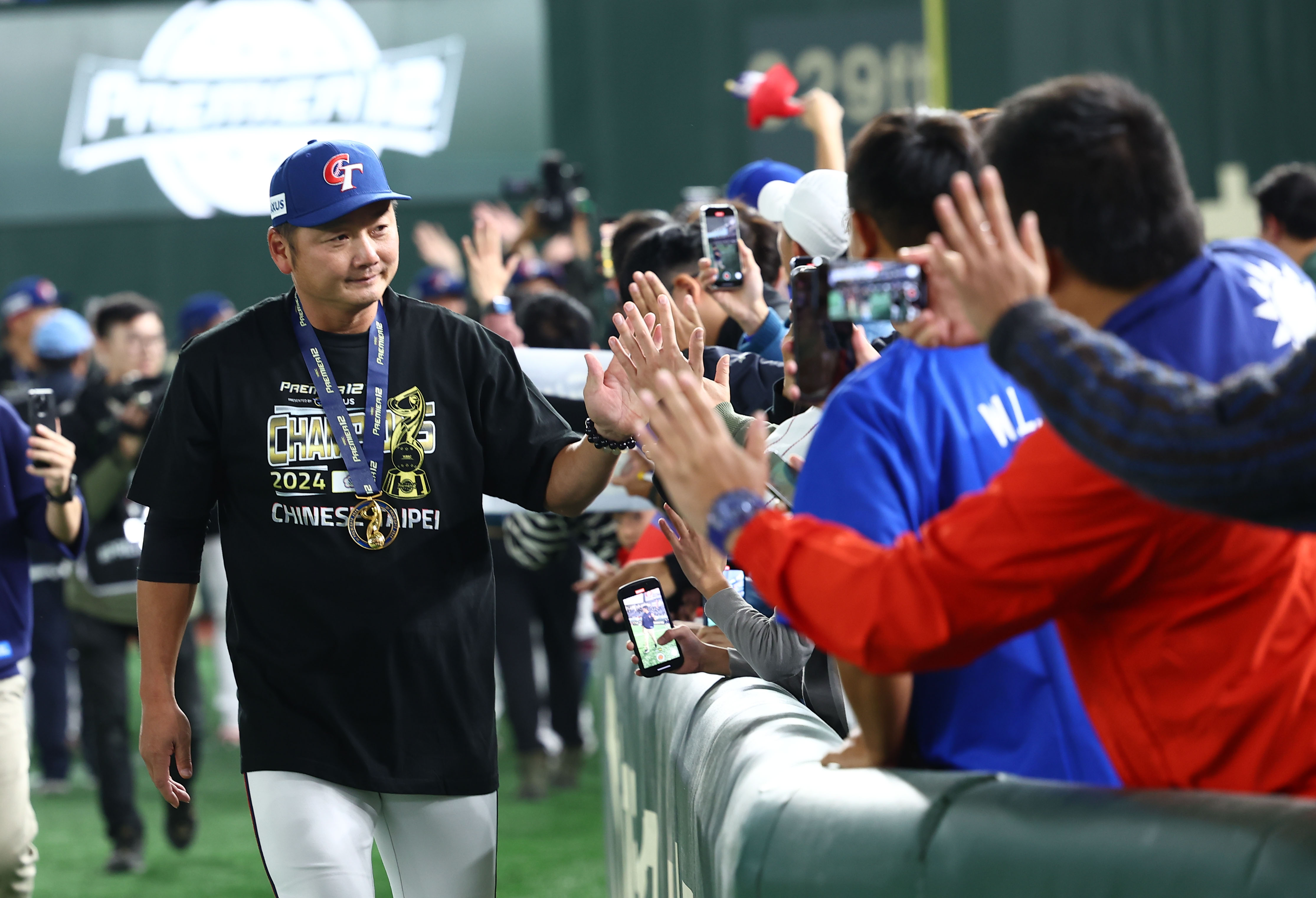 12強賽》台灣擊敗日本贏得世界冠軍！ 曾豪駒：有點不真實 - TSNA體育新聞團隊