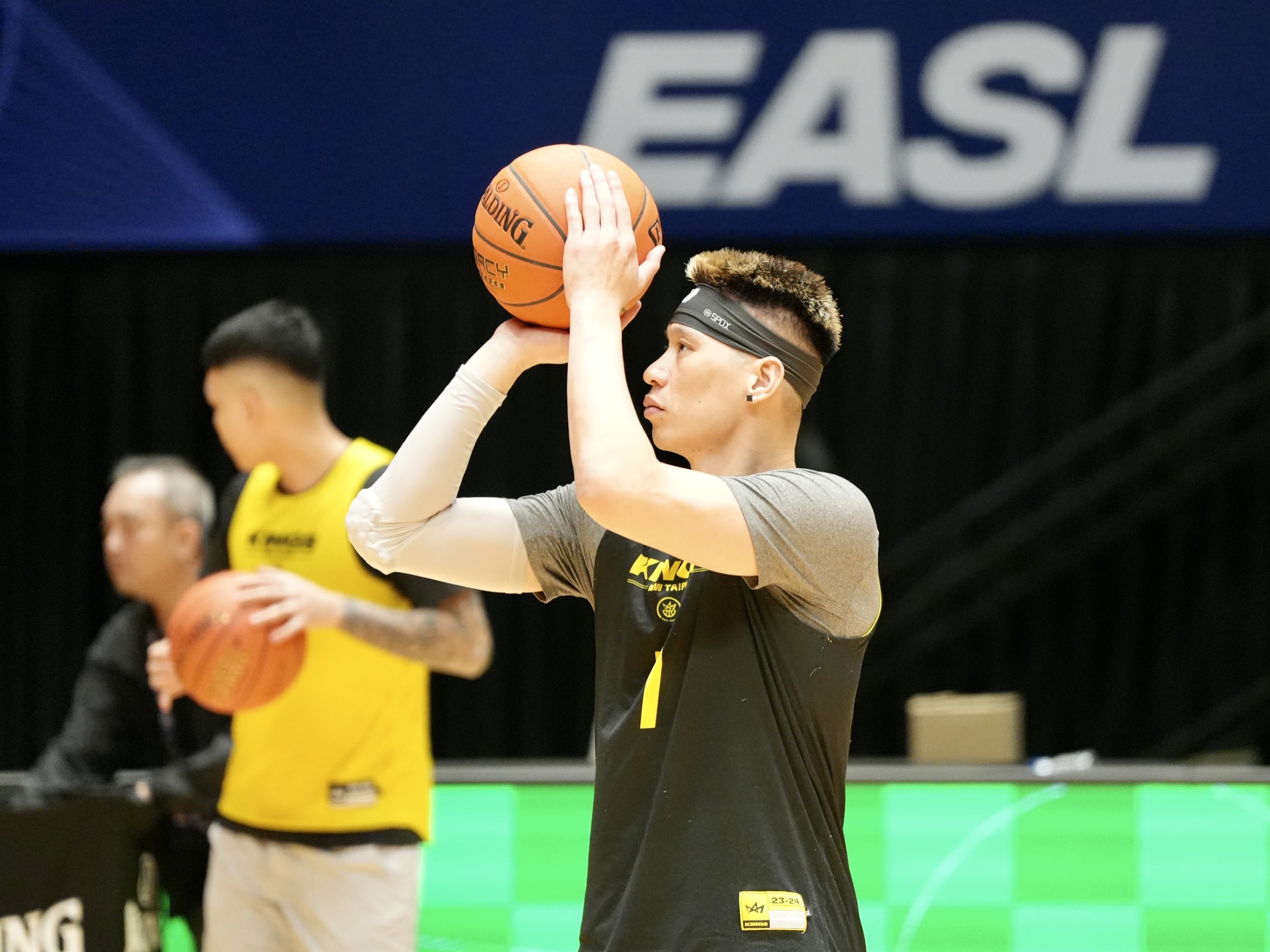 東超》新北國王晉級4強關鍵戰役 林書豪大腿拉傷缺陣 - TSNA體育新聞團隊