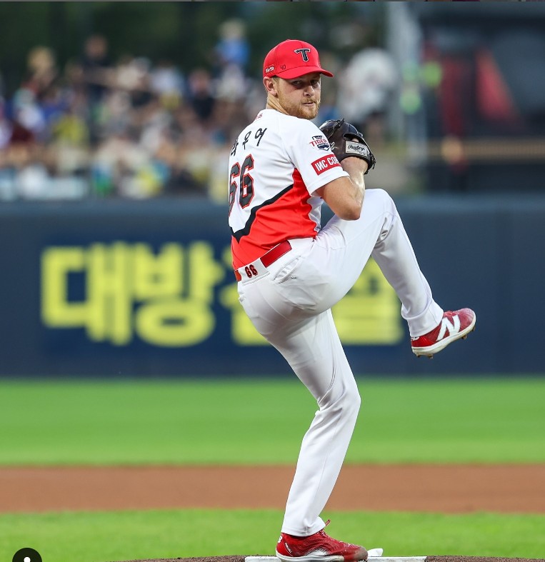 MLB》台灣球團有興趣的29歲左投 小聯盟合約到藍鳥春訓競爭 - TSNA體育新聞團隊