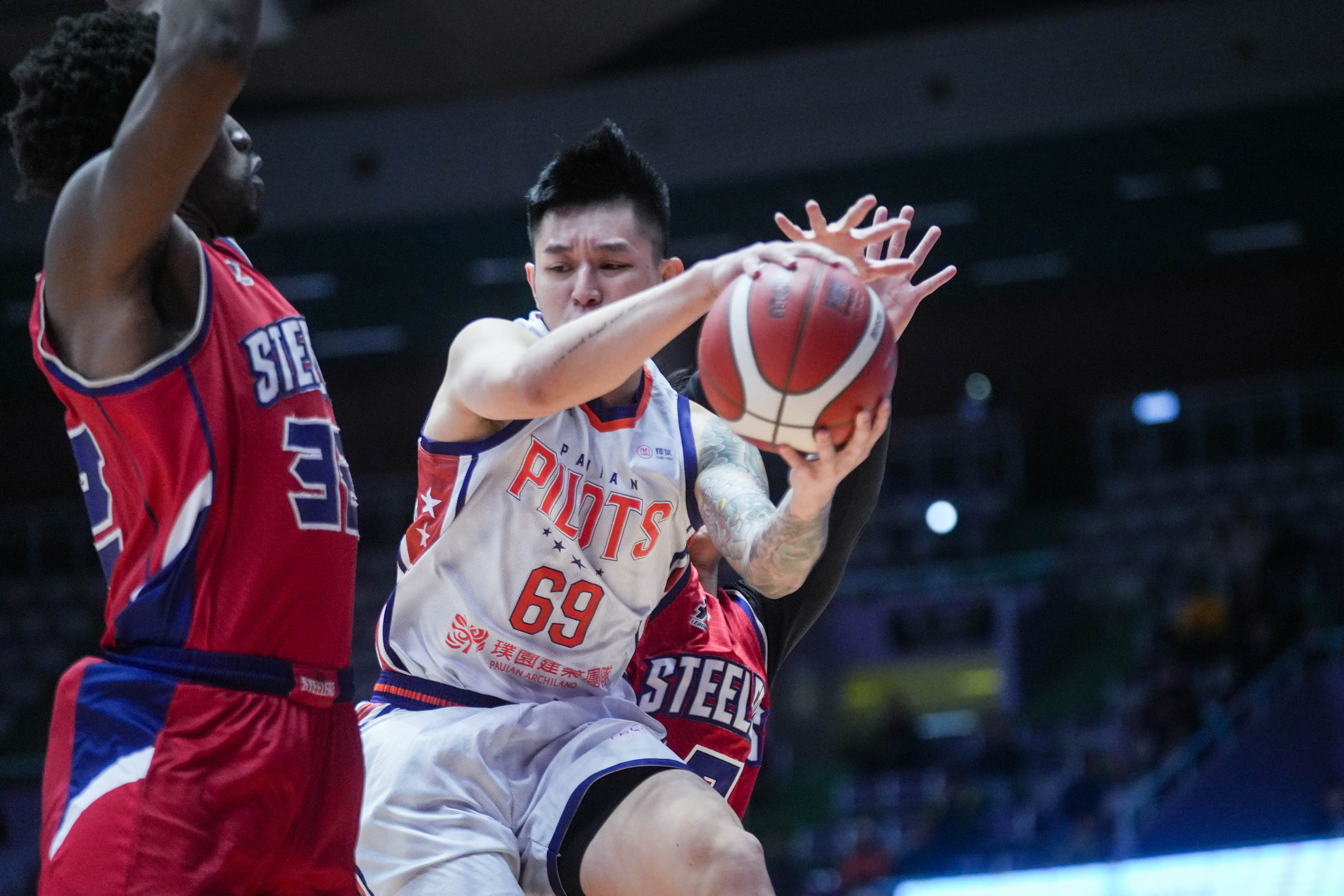 PLG》該請伯朗喝咖啡吧？ 盧峻翔談衝突：感謝他有把我抱住 - TSNA體育新聞團隊