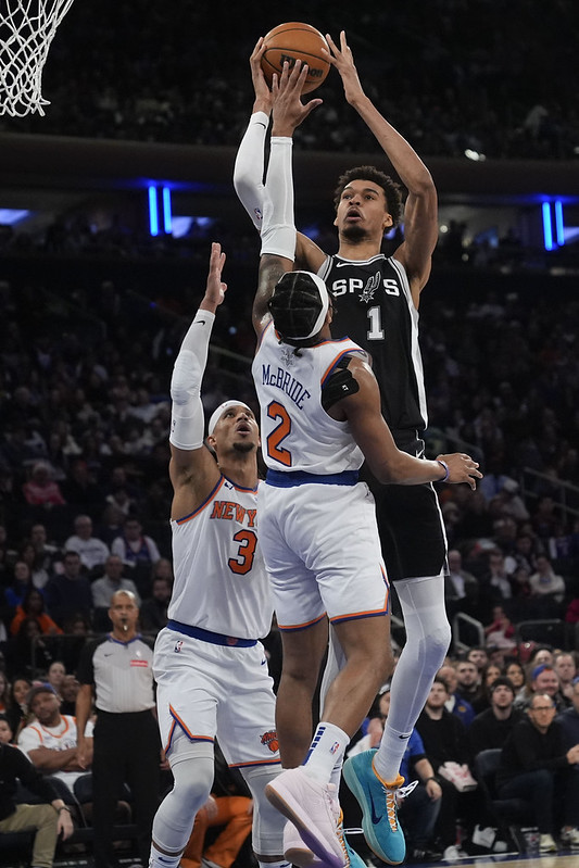 NBA》Wembanyama耶誕首秀飆42+18 馬刺仍輸尼克 - TSNA體育新聞團隊