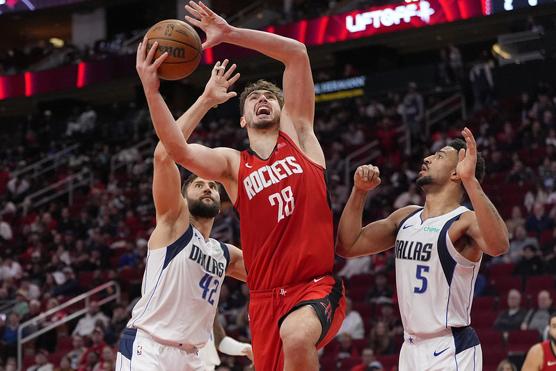 NBA 》德州內戰完敗給火箭 Dončić缺賽4場獨行俠吞3敗 - TSNA體育新聞團隊