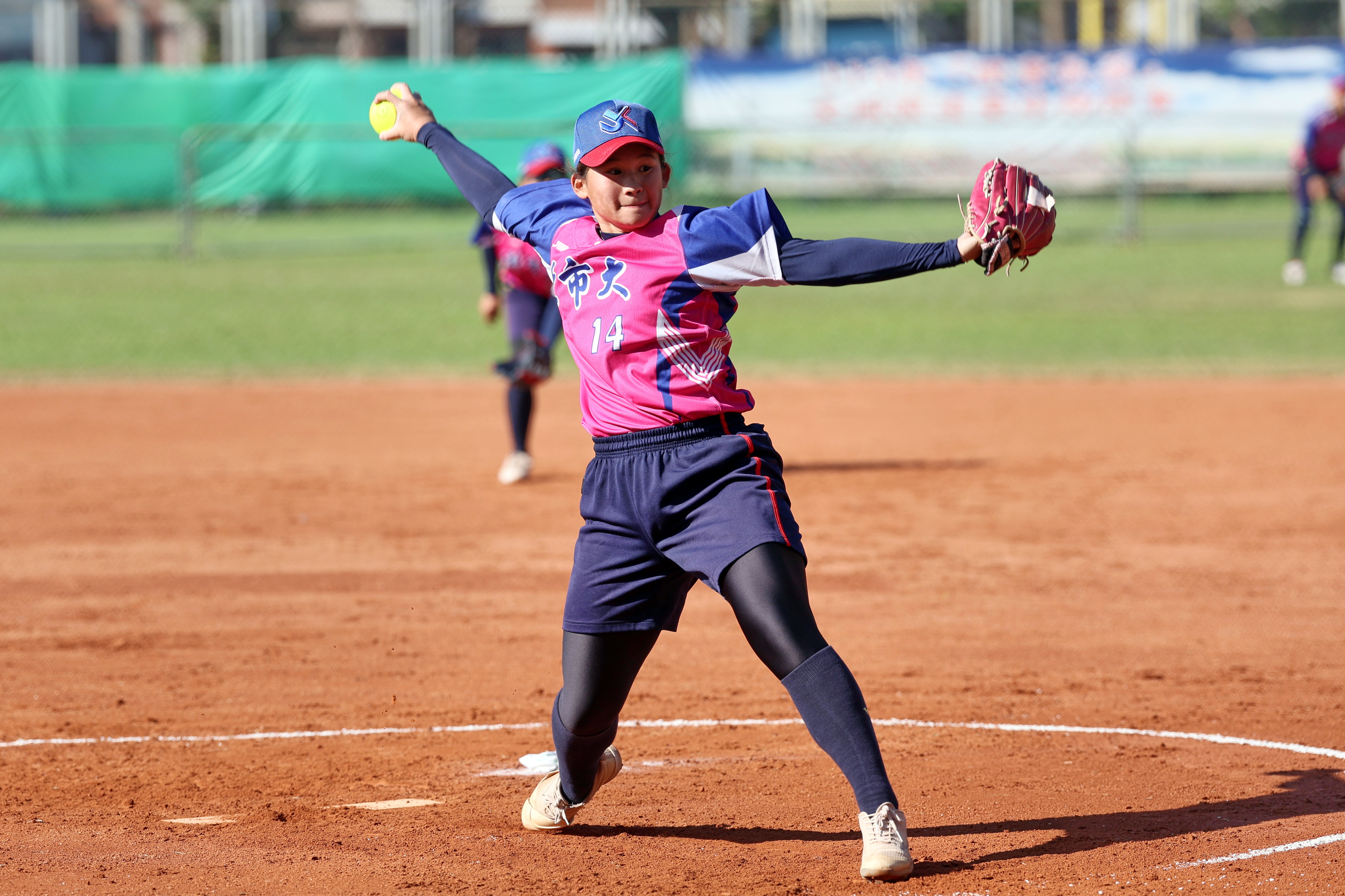 大專女壘》黃筑靖完投勝、郭子綺生涯首轟 北市大首戰開胡 - TSNA體育新聞團隊