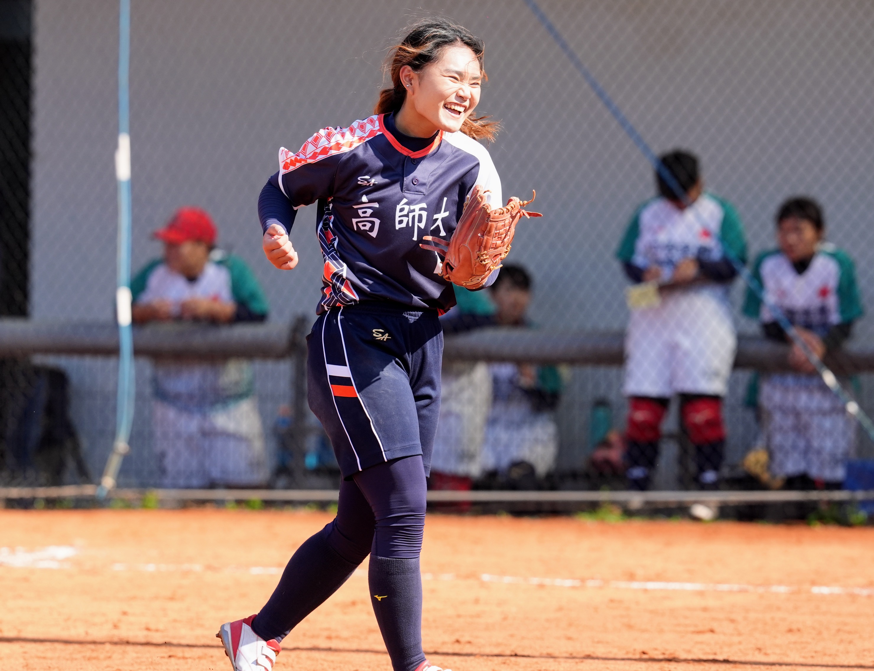 大專女壘》第二階段首戰高師力挫中信 勝投朱怡珊更想嘗試守備 - TSNA體育新聞團隊