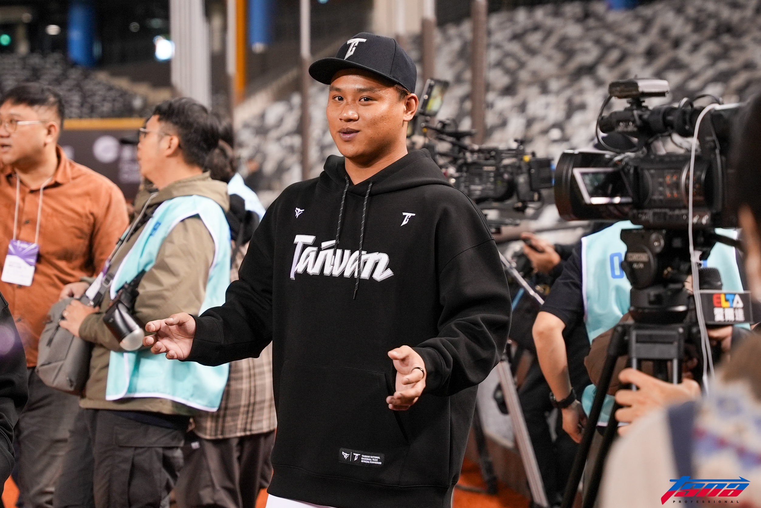 WBC資格賽》唯一報到旅外！林盛恩今年準備「二刀流」 國際賽先專注投球 - TSNA體育新聞團隊