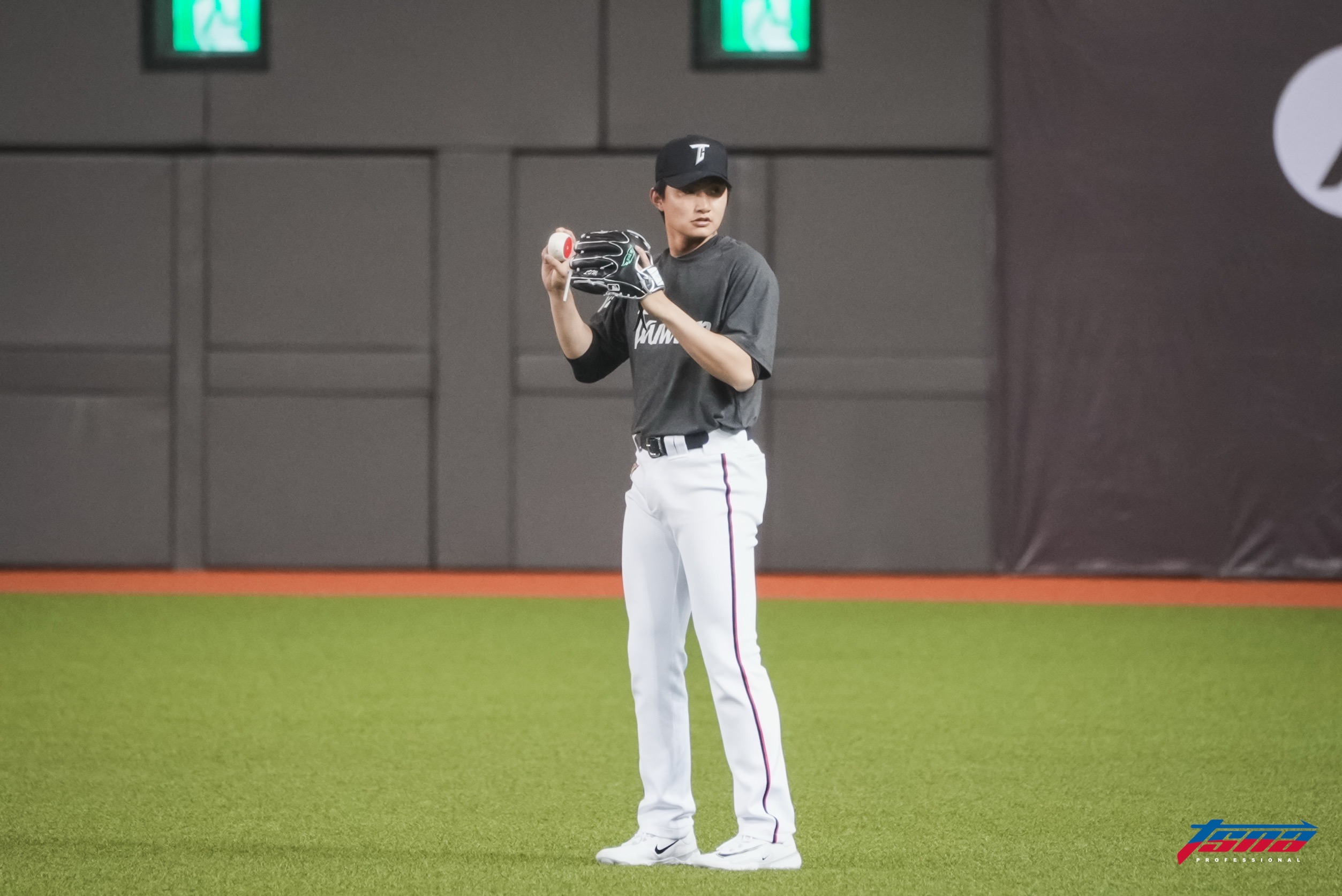 WBC資格賽》模擬實戰已飆出144公里 李東洺投直球變卡特球 - TSNA體育新聞團隊