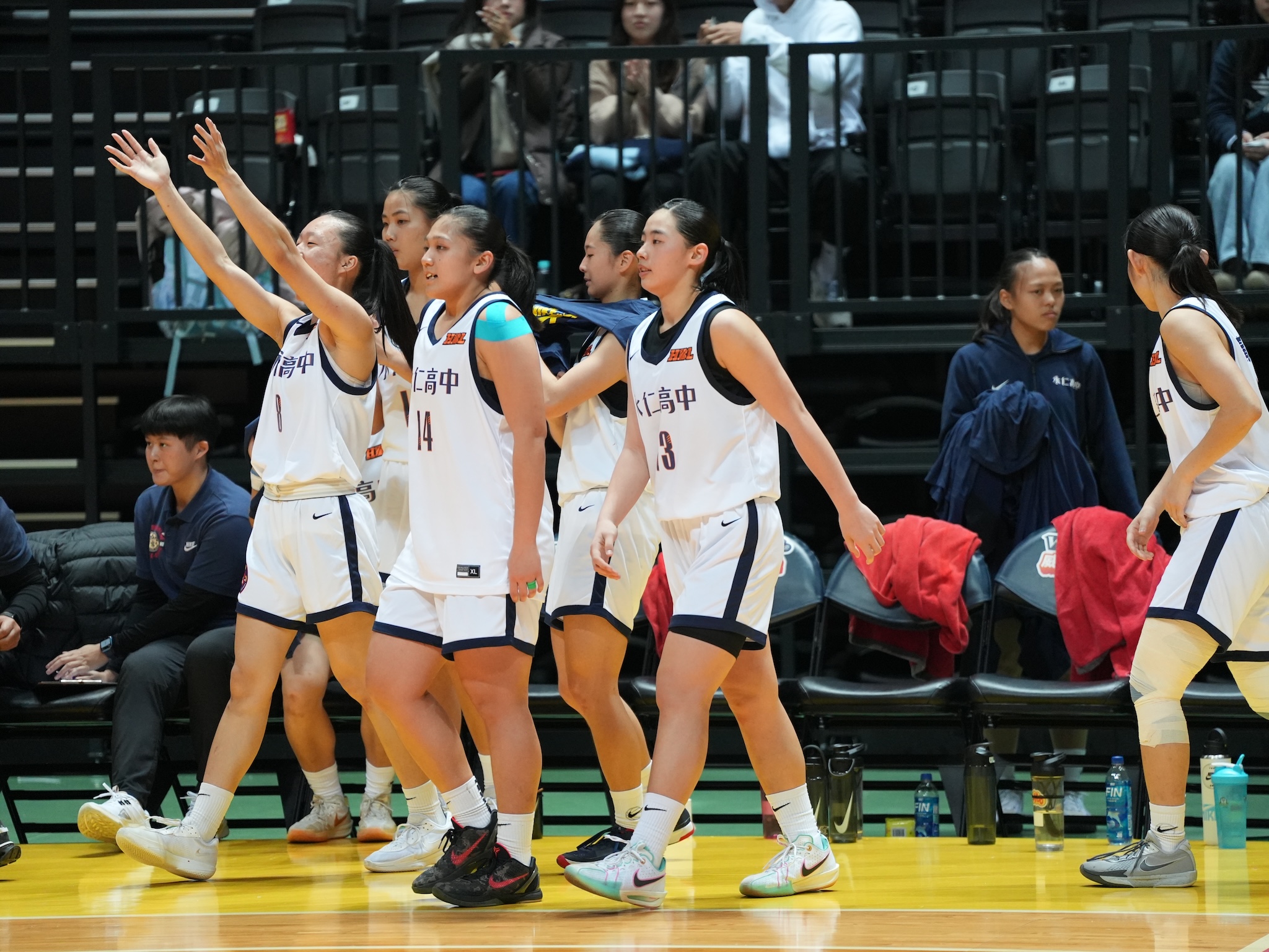 HBL八強》永仁高一黃翊蓁31分15籃板 擊退普門取得2連勝 - TSNA體育新聞團隊