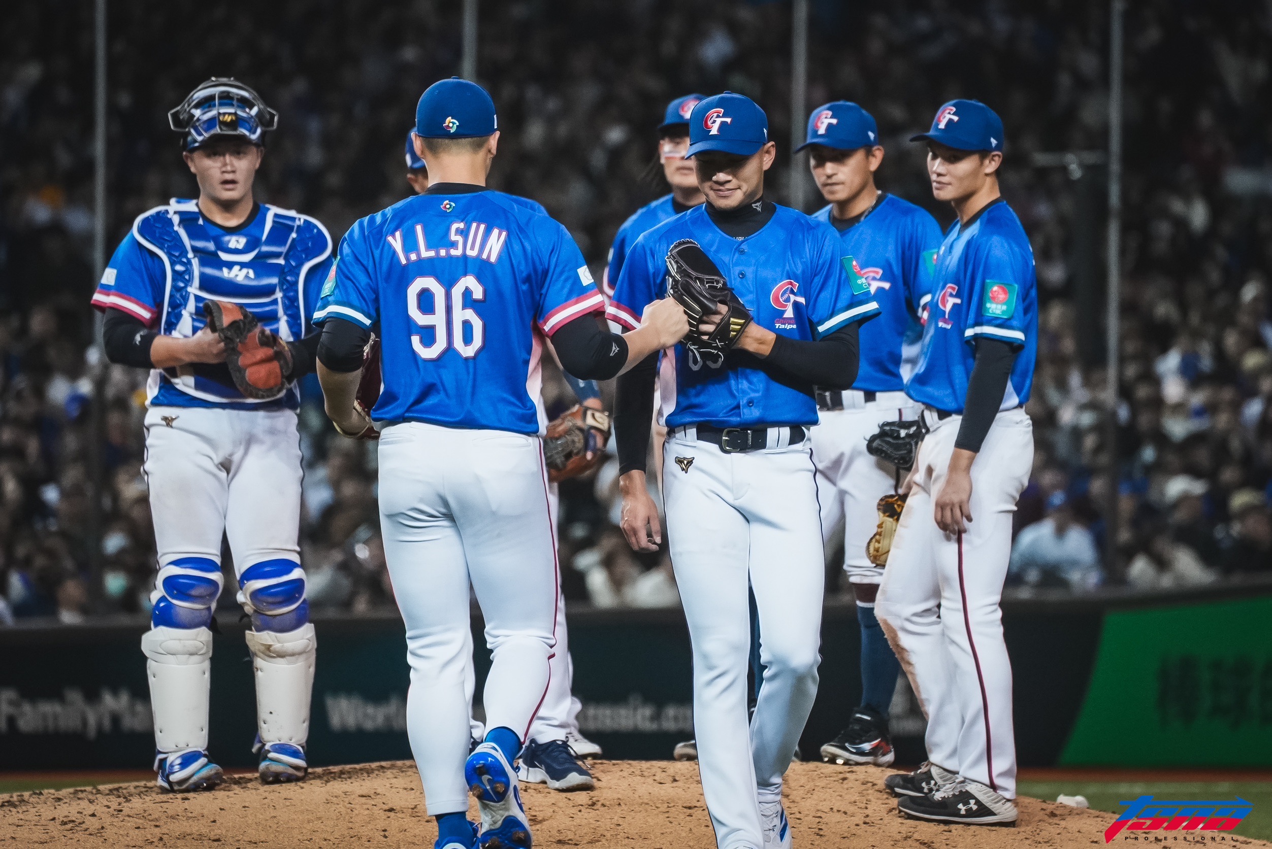 WBC資格賽》林岳平走上場換投他不想退場 徐若熙聽到球迷大喊差點想再回投手丘 - TSNA體育新聞團隊