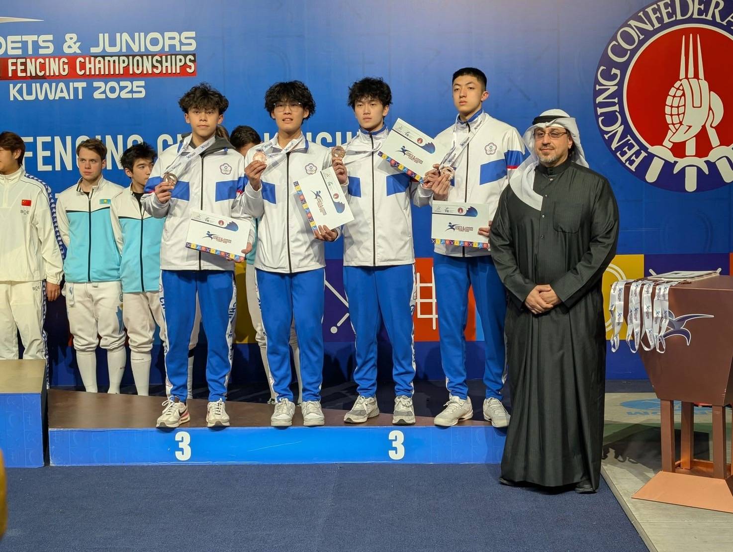 擊劍》不敵最終冠軍中國 亞青男子銳劍團體中華再添銅 - TSNA體育新聞團隊