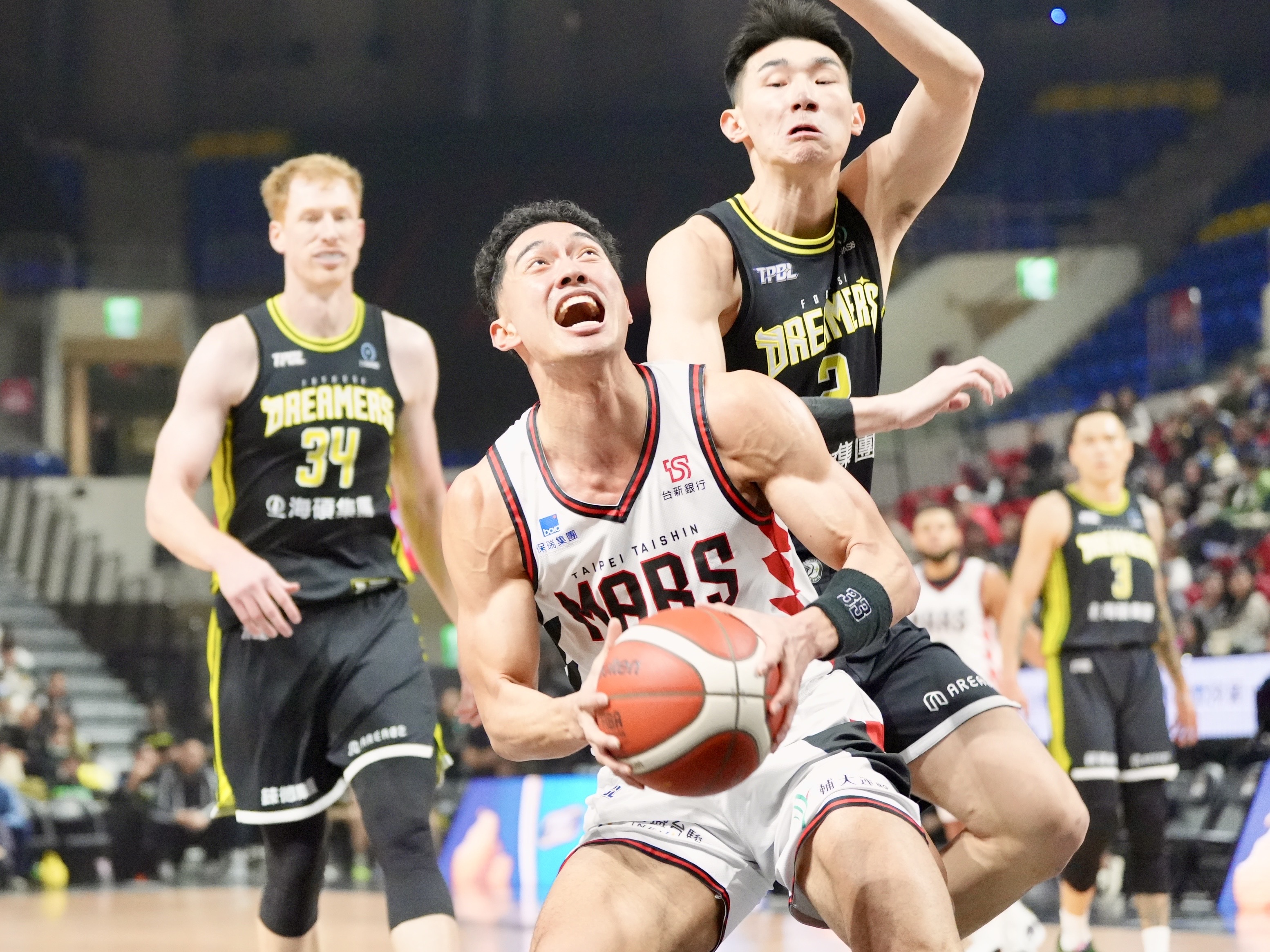 TPBL》許皓程：上半場很糟糕 皮爾曼：很久沒比賽，開心表現能量 - TSNA體育新聞團隊
