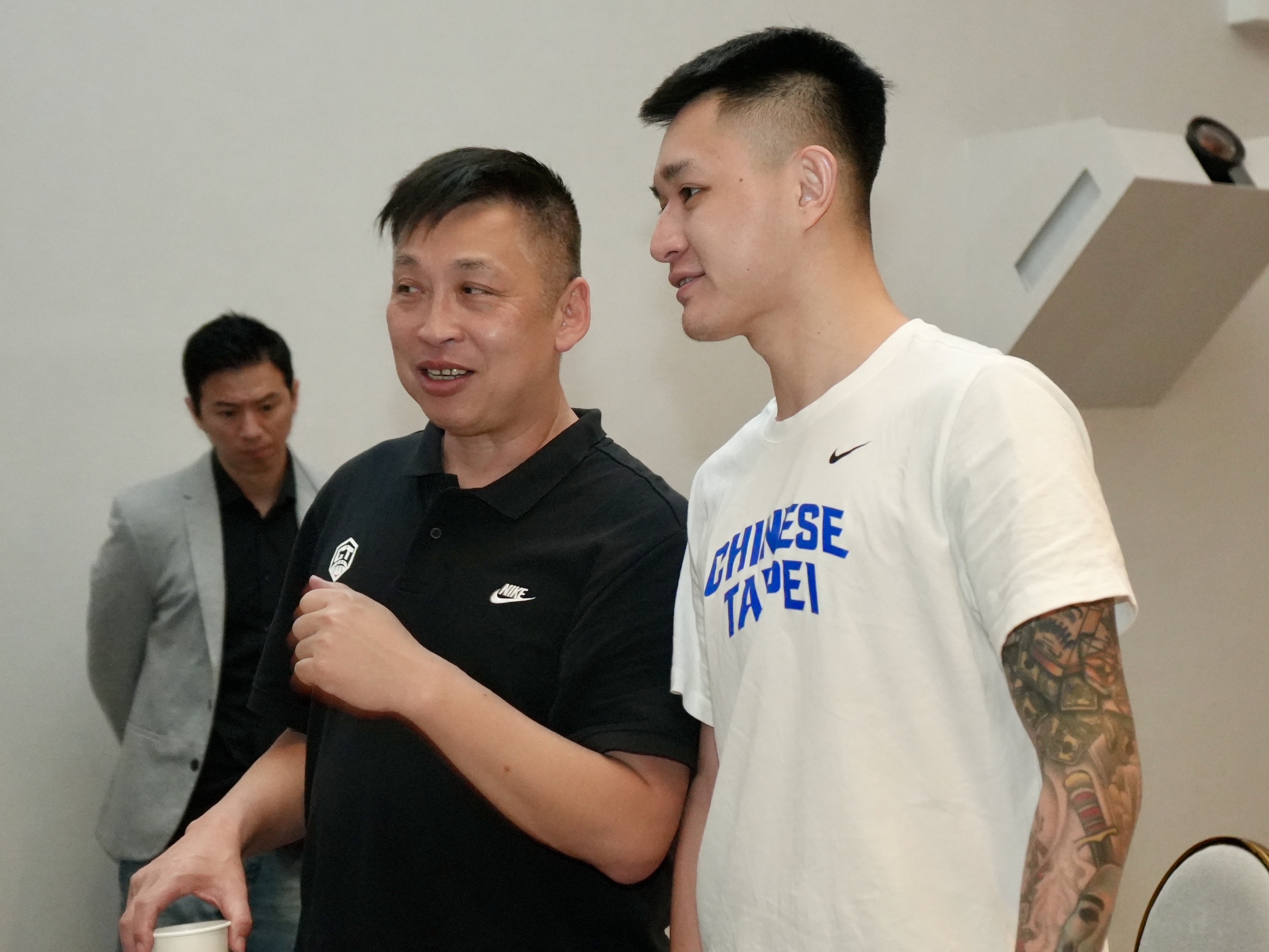 亞洲盃資格賽》盧峻翔談關達祐：本來就是很積極球員，不用太擔心 - TSNA體育新聞團隊