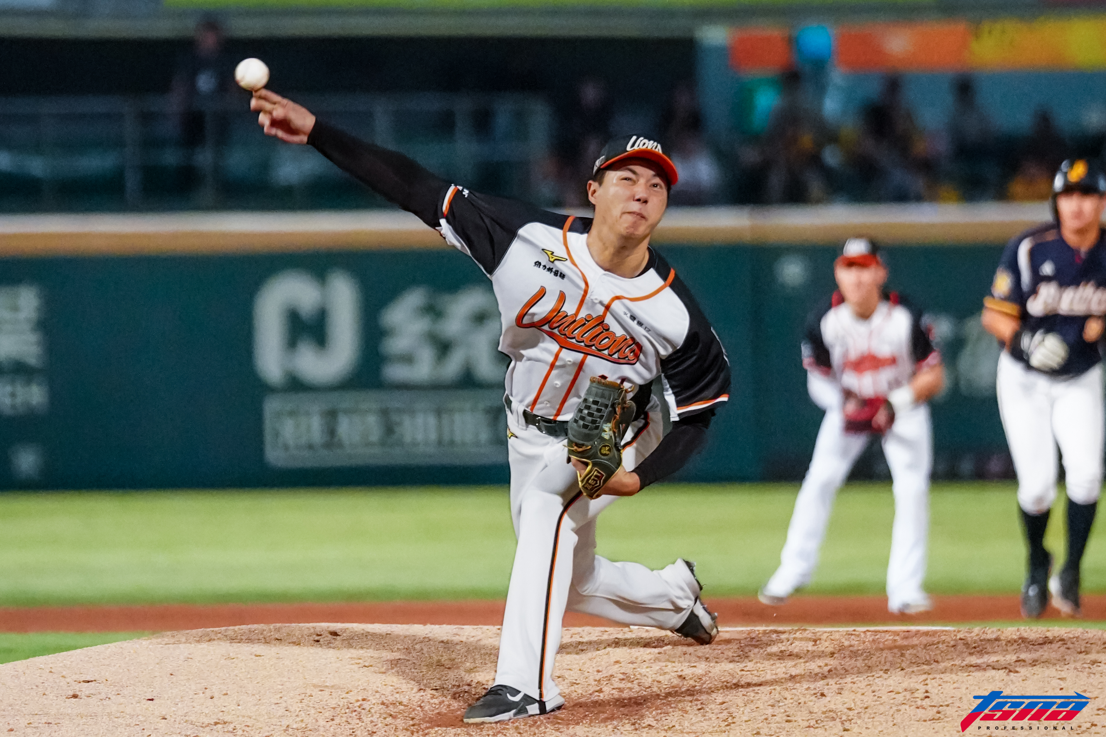 統一獅》郭俊麟目前最多球數80球 餅總談他上來、林詔恩下二軍原因 - TSNA體育新聞團隊