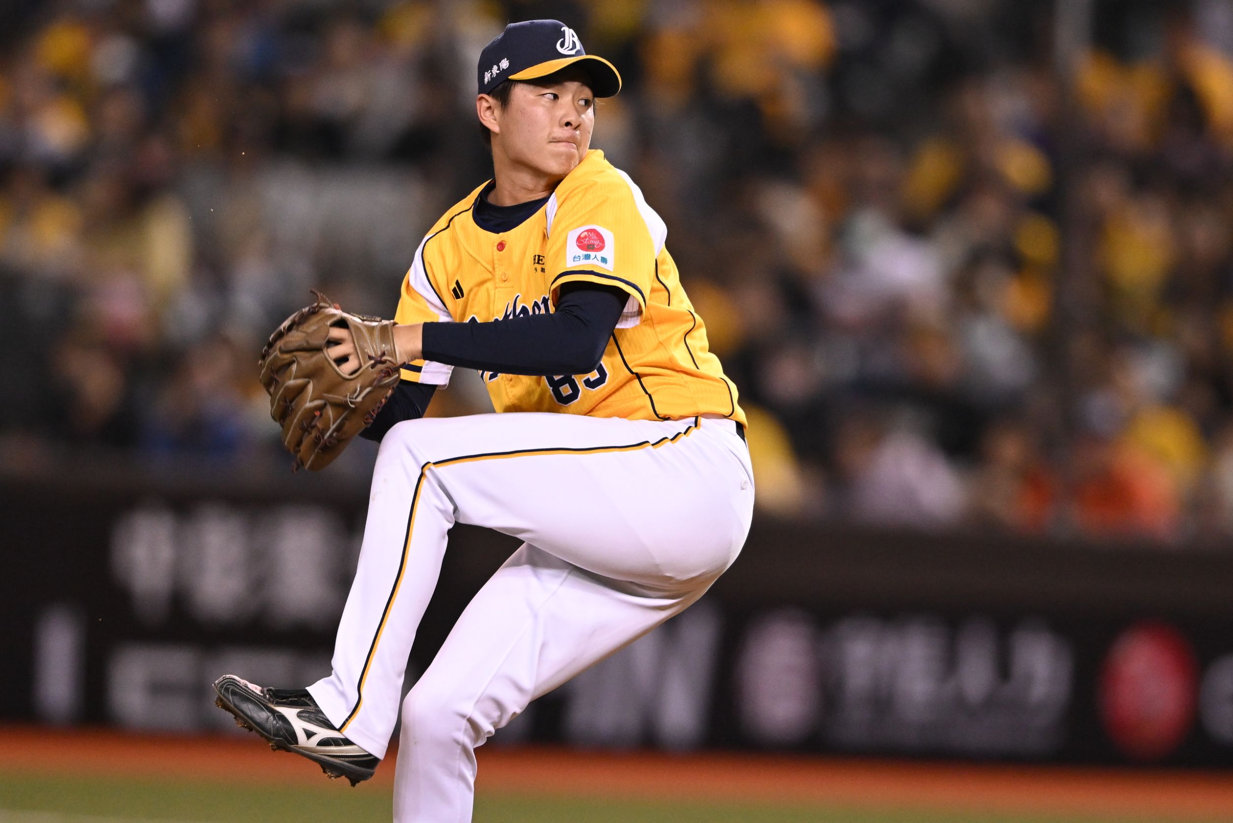 中信兄弟》「沒想過初登板是什麼樣子」23歲伍立辰後援1局 第1次聽滿場球迷吶喊很振奮 - TSNA體育新聞團隊