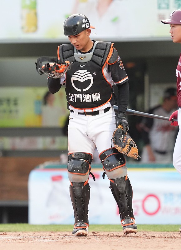 統一獅》8棒捕手纏鬥7球開轟 林岱安希望陳重羽沒事 - TSNA體育新聞團隊