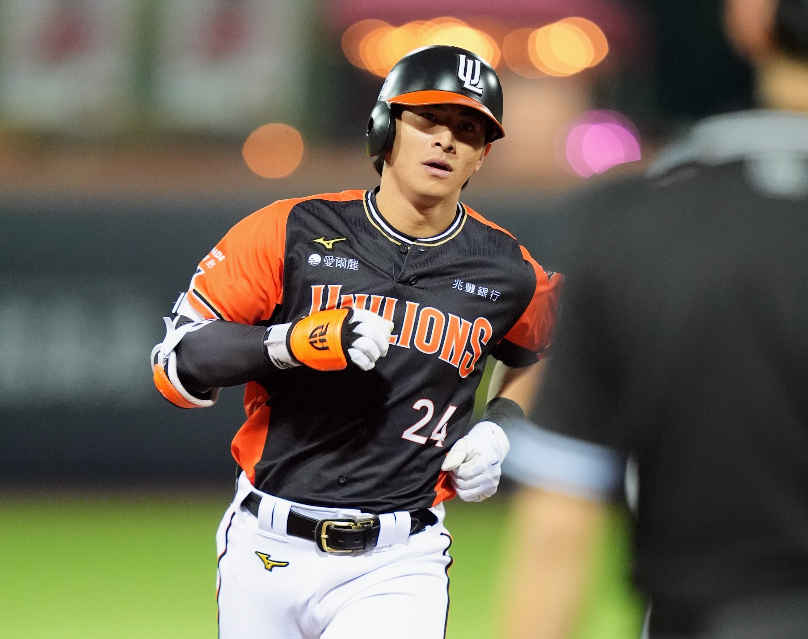 統一獅》「我覺得我還有用」陳傑憲不想輕易下二軍 跟隊友一起製造氣氛 - TSNA體育新聞團隊